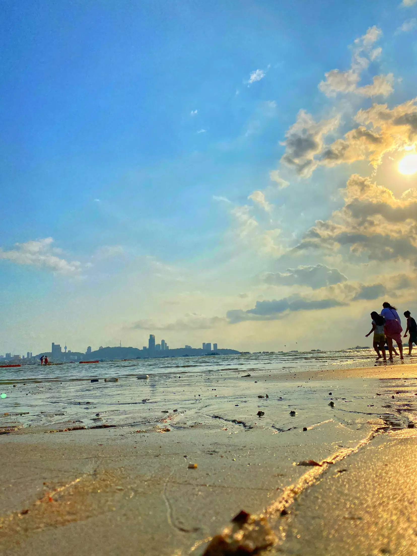 สายกินเที่ยวเล่นเลนส์ตัวเดียวเอาอยู่ | แกลเลอรีที่โพสต์โดย Mr.AOFFY | Lemon8