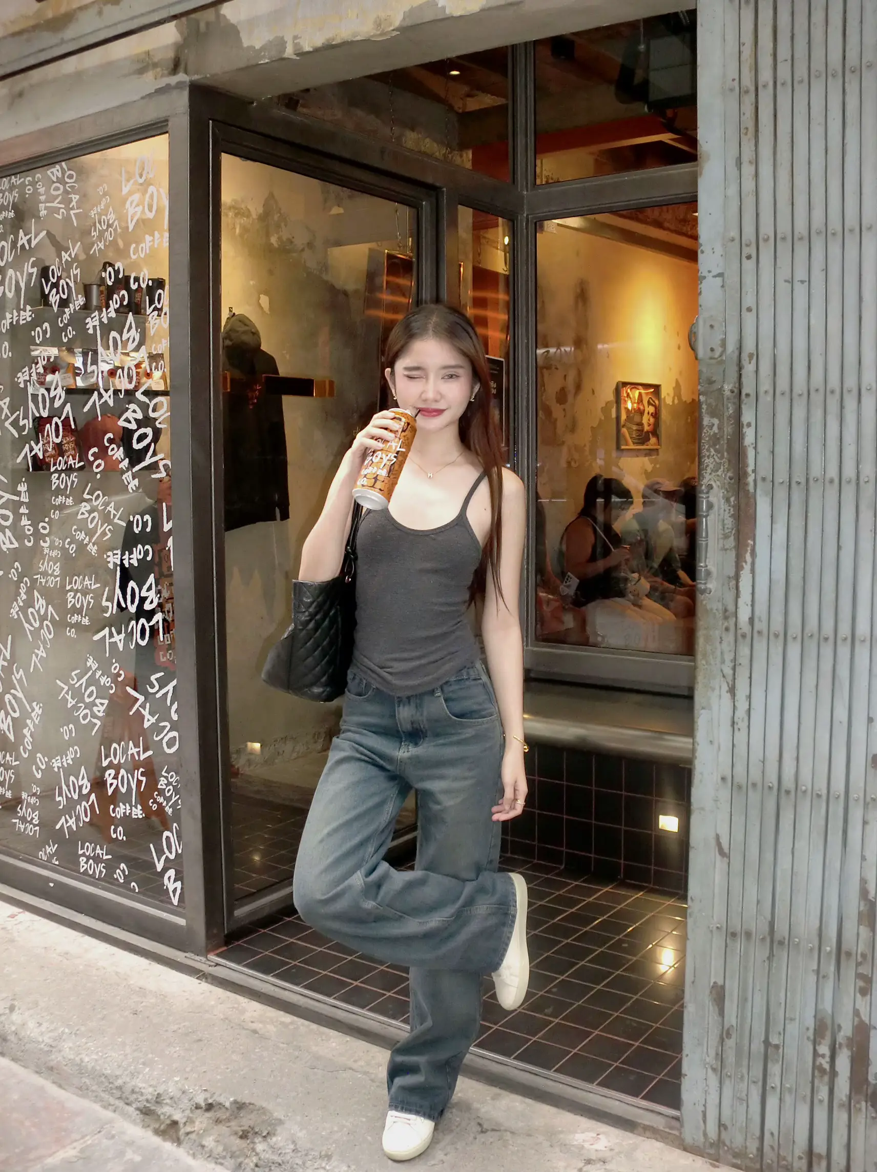 รีวิวร้านกาแฟ Local Boys coffee ถนนทรงวาด | แกลเลอรีที่โพสต์โดย Mxnt | Lemon8