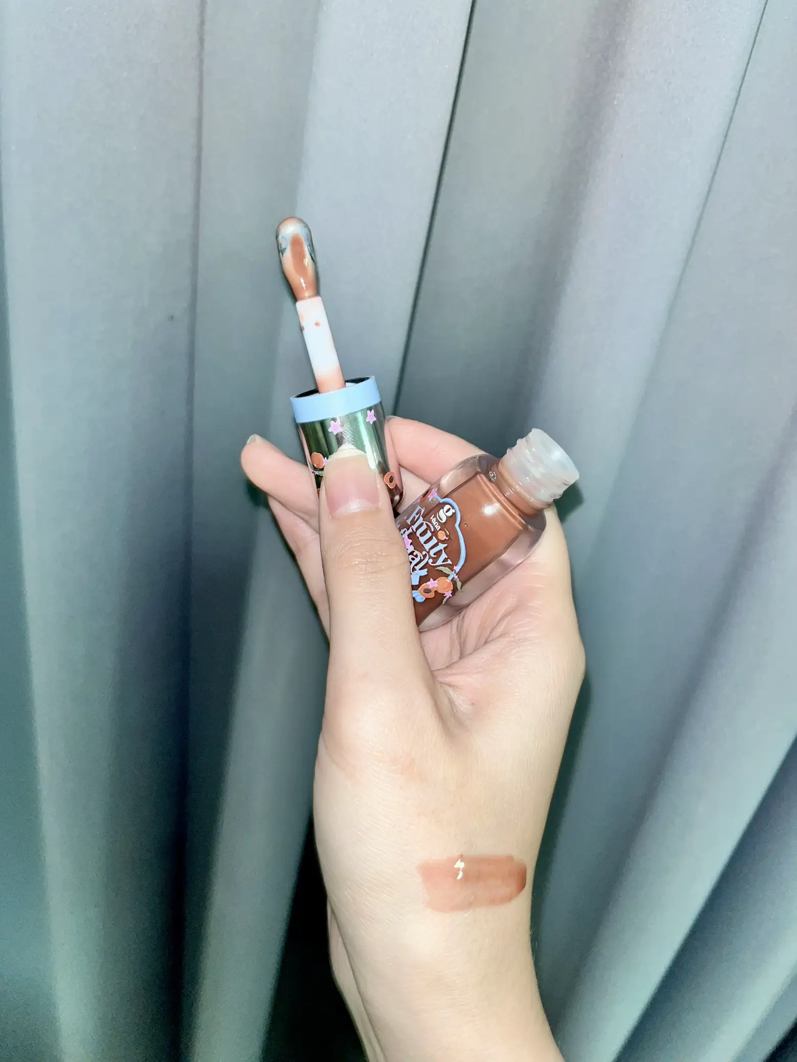 GVANA fruity floral Lip Oil ลิปออยหัวเหล็ก 🍑 | แกลเลอรีที่โพสต์โดย 𝓃𝓃.🌷 ...