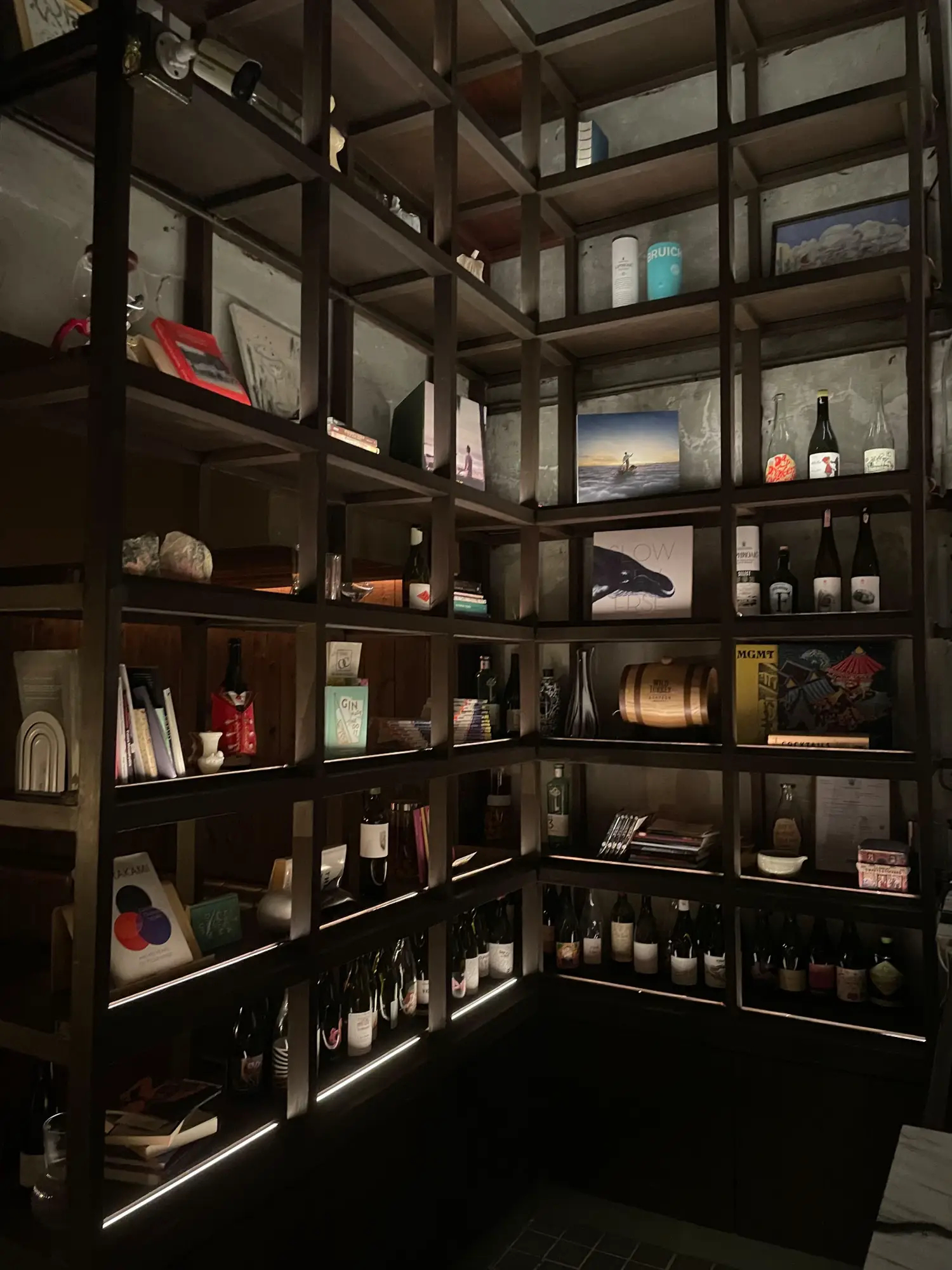 Be_____ep books and bar 🍸🍷🍺 (บาร์ลับ) | แกลเลอรีที่โพสต์โดย Pat. | Lemon8