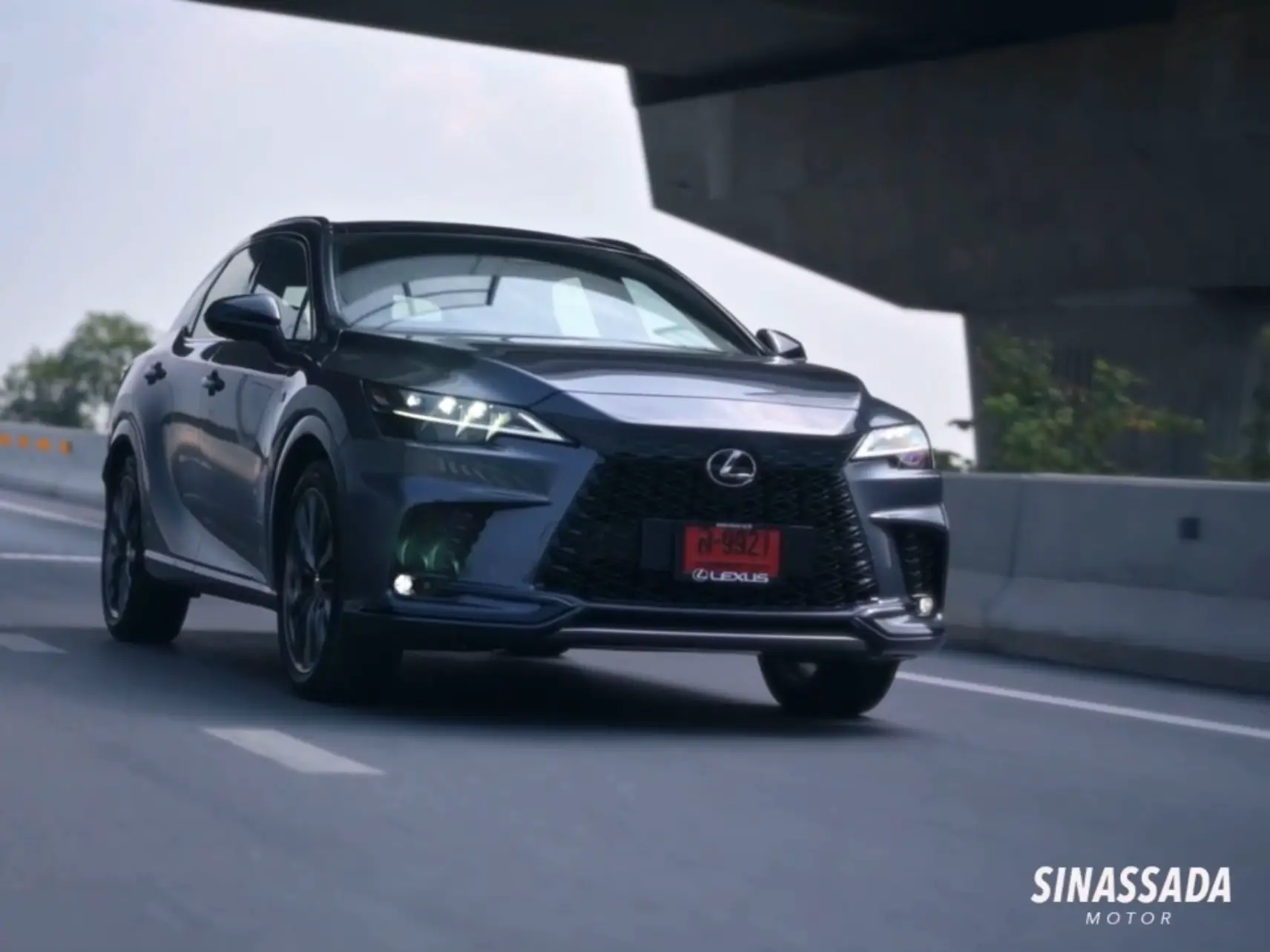 The First-ever Performance SUV from Lexus, RX500h | วิดีโอที่เผยแพร่โดย ...