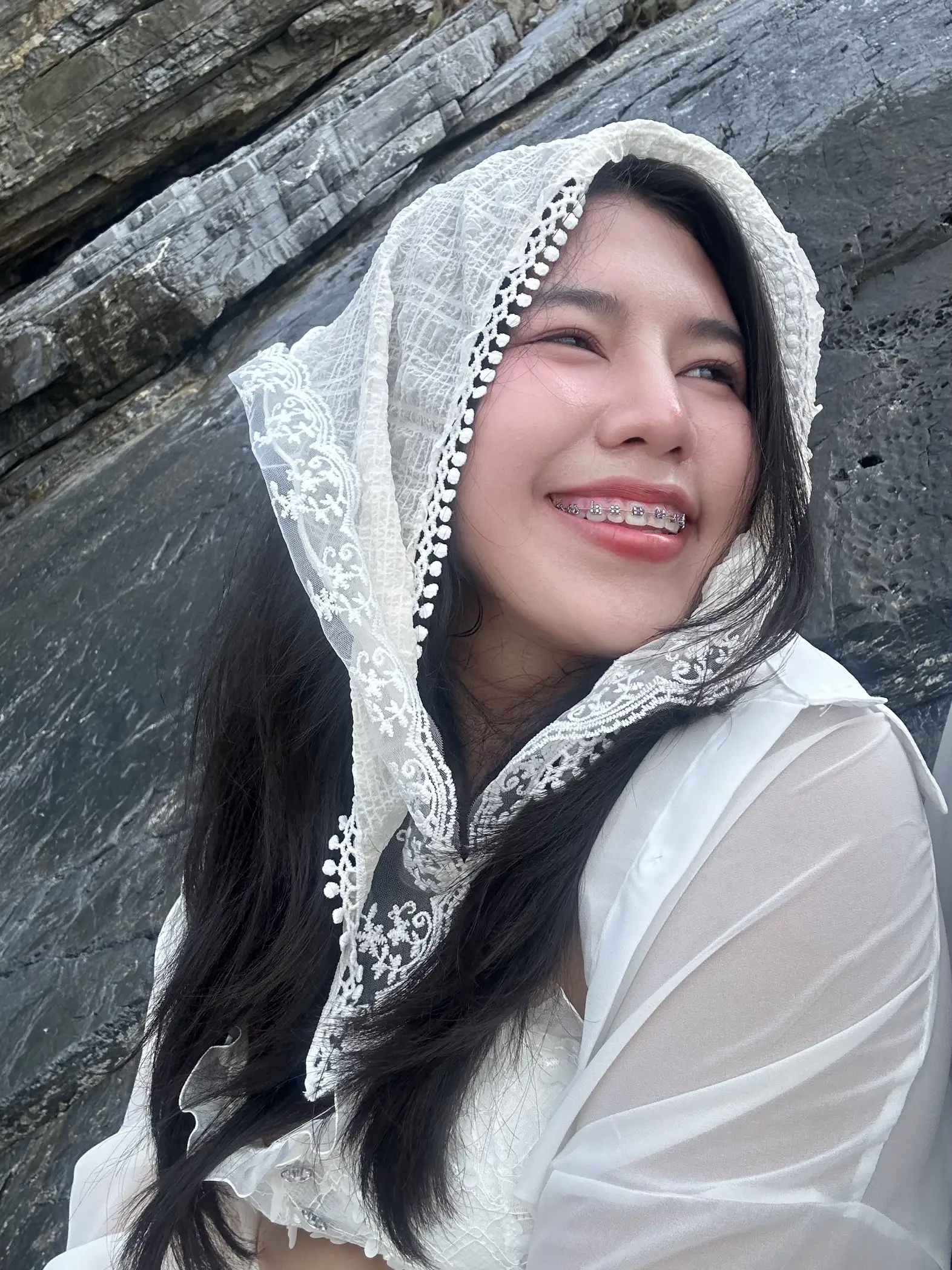 OOTD ทะเลแบบไม่ใส่บิกินี่🏝 | แกลเลอรีที่โพสต์โดย Mymus_ss | Lemon8