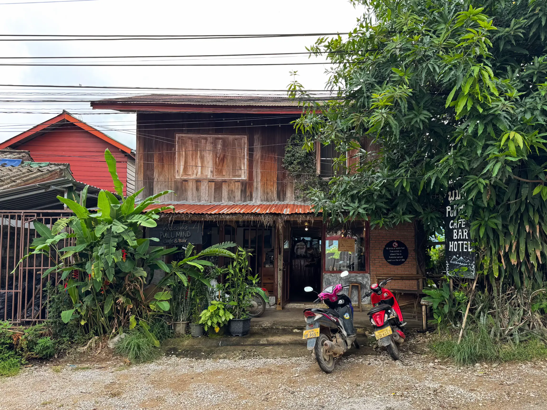 คาเฟ่กลางหุบเขาสุดชิล วิวสวยหลักล้าน แห่งเมือง #วังเวียง 🇱🇦🥤🍃 | แกลเลอ ...