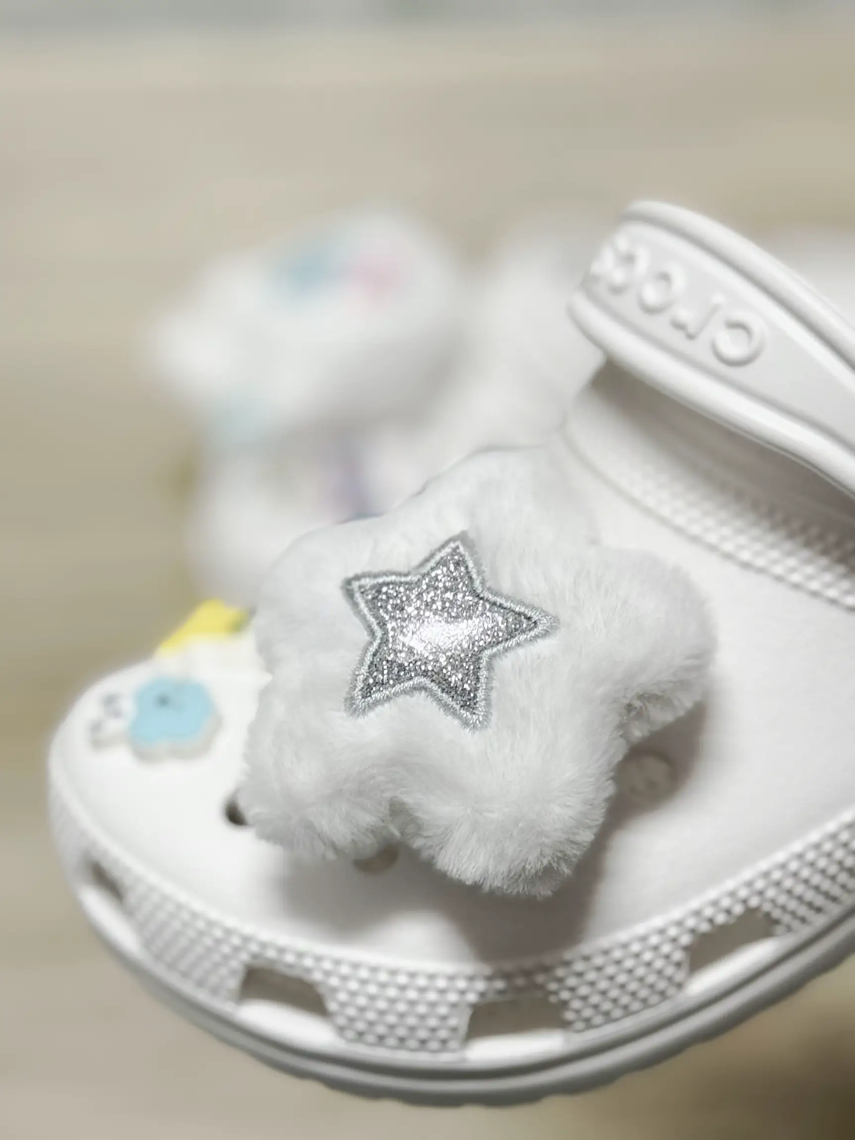แต่งรองเท้า Crocs ด้วย Jibbitz สุดคิวท์ | แกลเลอรีที่โพสต์โดย ป้ายยา ...