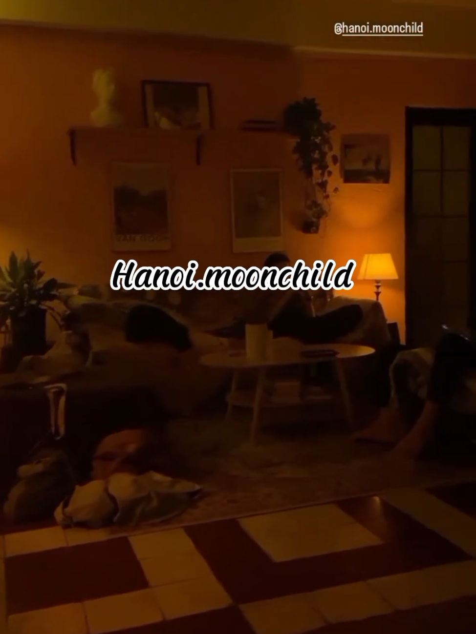 Ăn uống, quây quần xem phim chỉ với 100k | Video do Mai Doris đăng | Lemon8