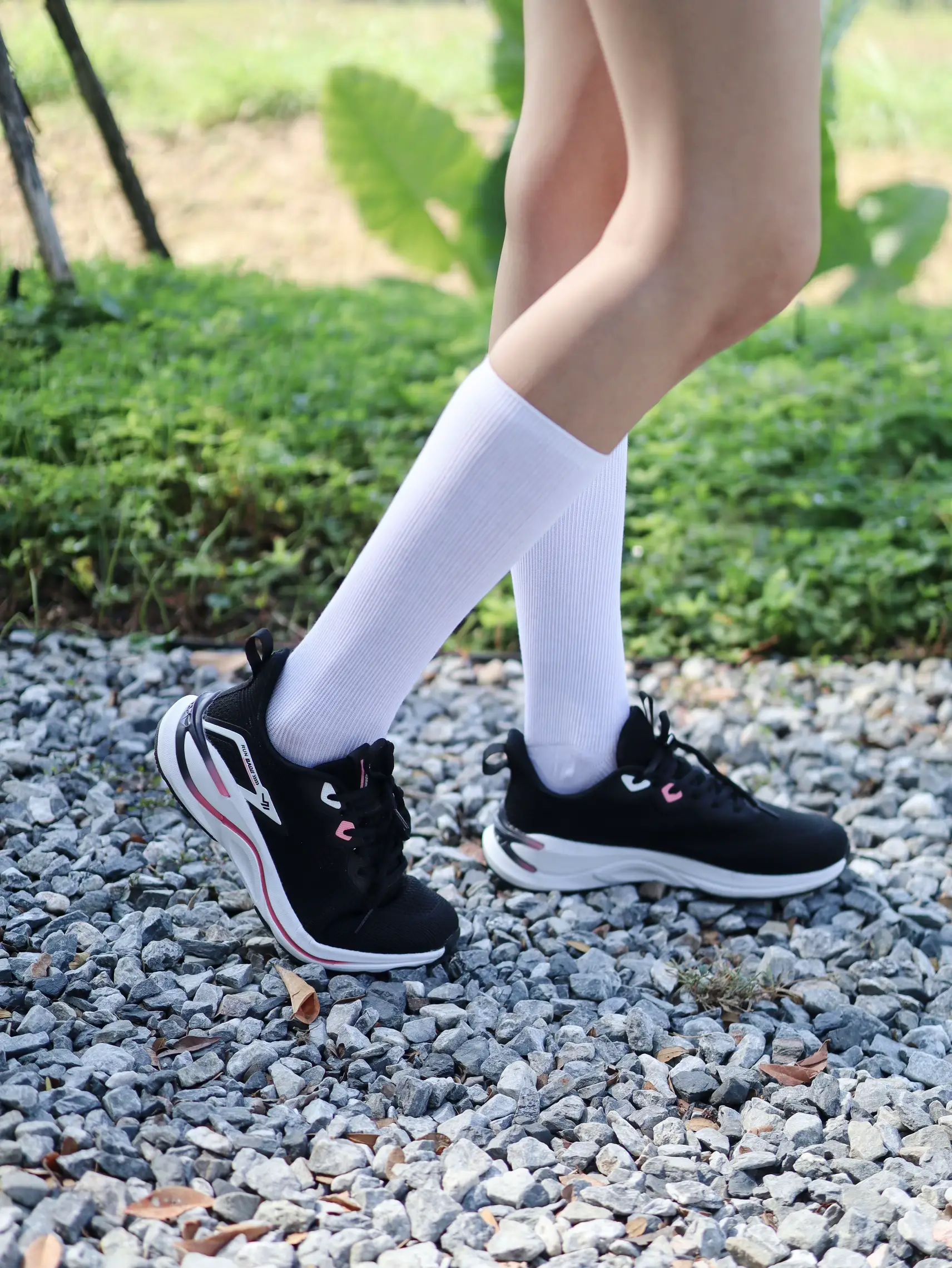 เบาสบายเหมือนไม่ได้ใส่ รองเท้าผ้าใบ Baoji | แกลเลอรีที่โพสต์โดย May’s Journey | Lemon8