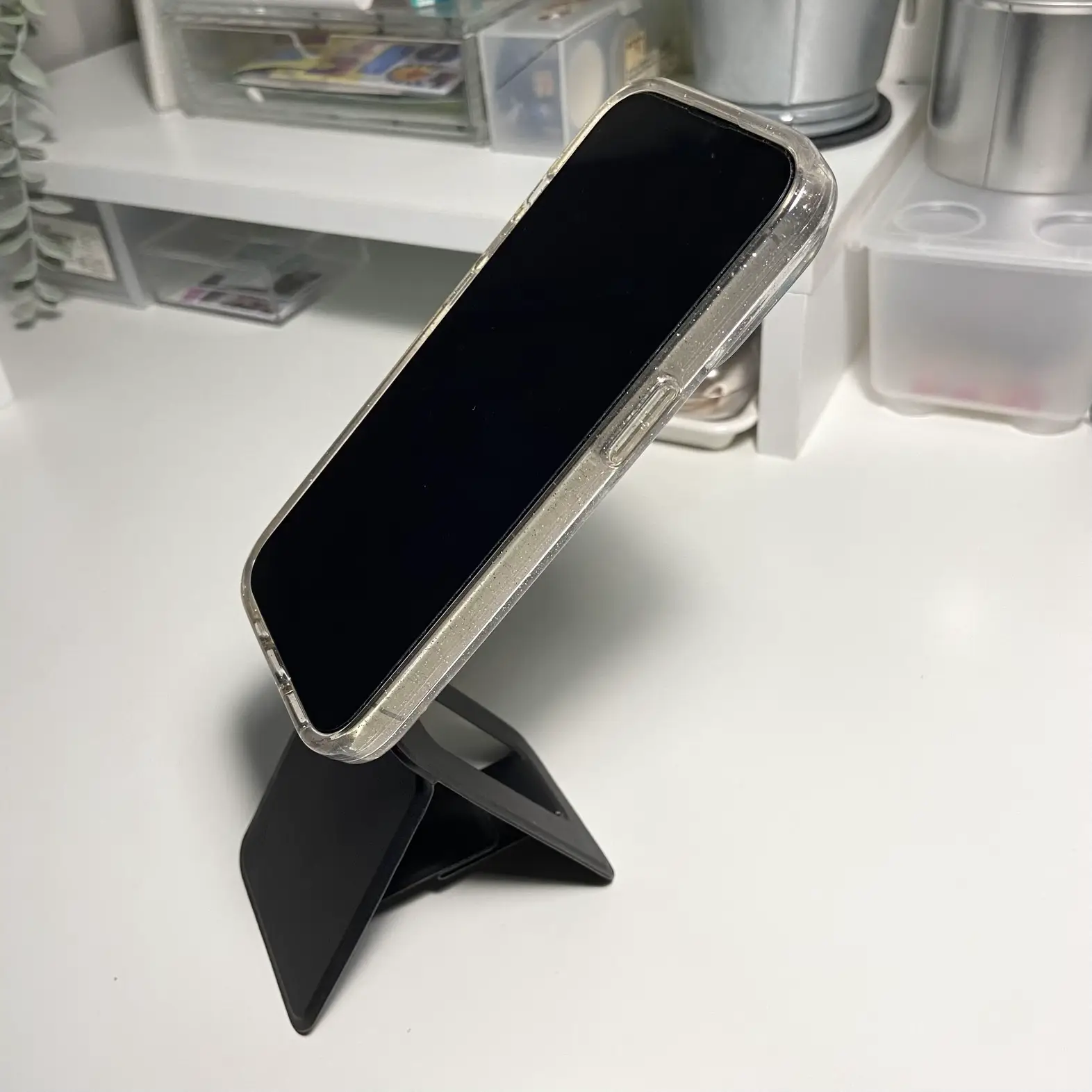 MOFT Snap Phone Tripod Stand | แกลเลอรีที่โพสต์โดย EIJI | Lemon8