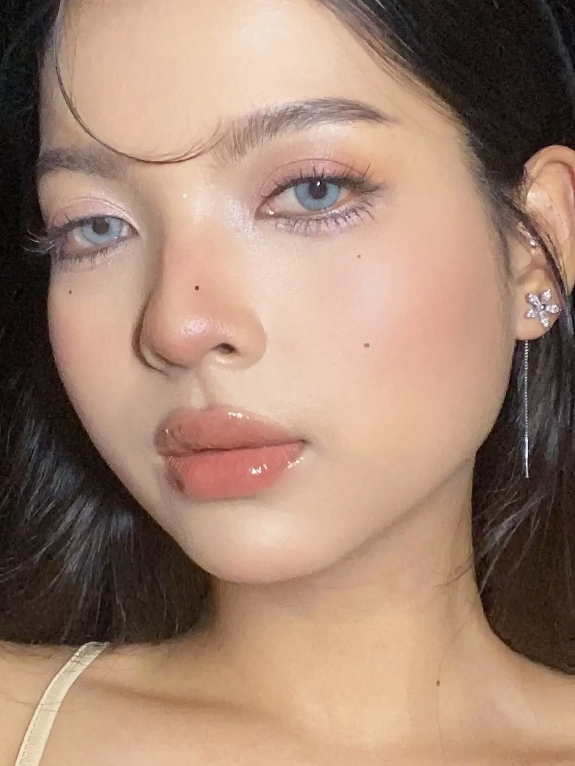 แต่งหน้าลุคตาฟ้าด้วยโทนละมุนๆ soft walnut makeup looks | แกลเลอรีที่ ...