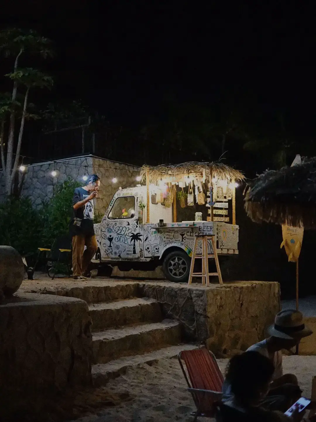 นั่งชิวริมหาดหัวหิน @Sookjai Bar | แกลเลอรีที่โพสต์โดย pecharat.p | Lemon8