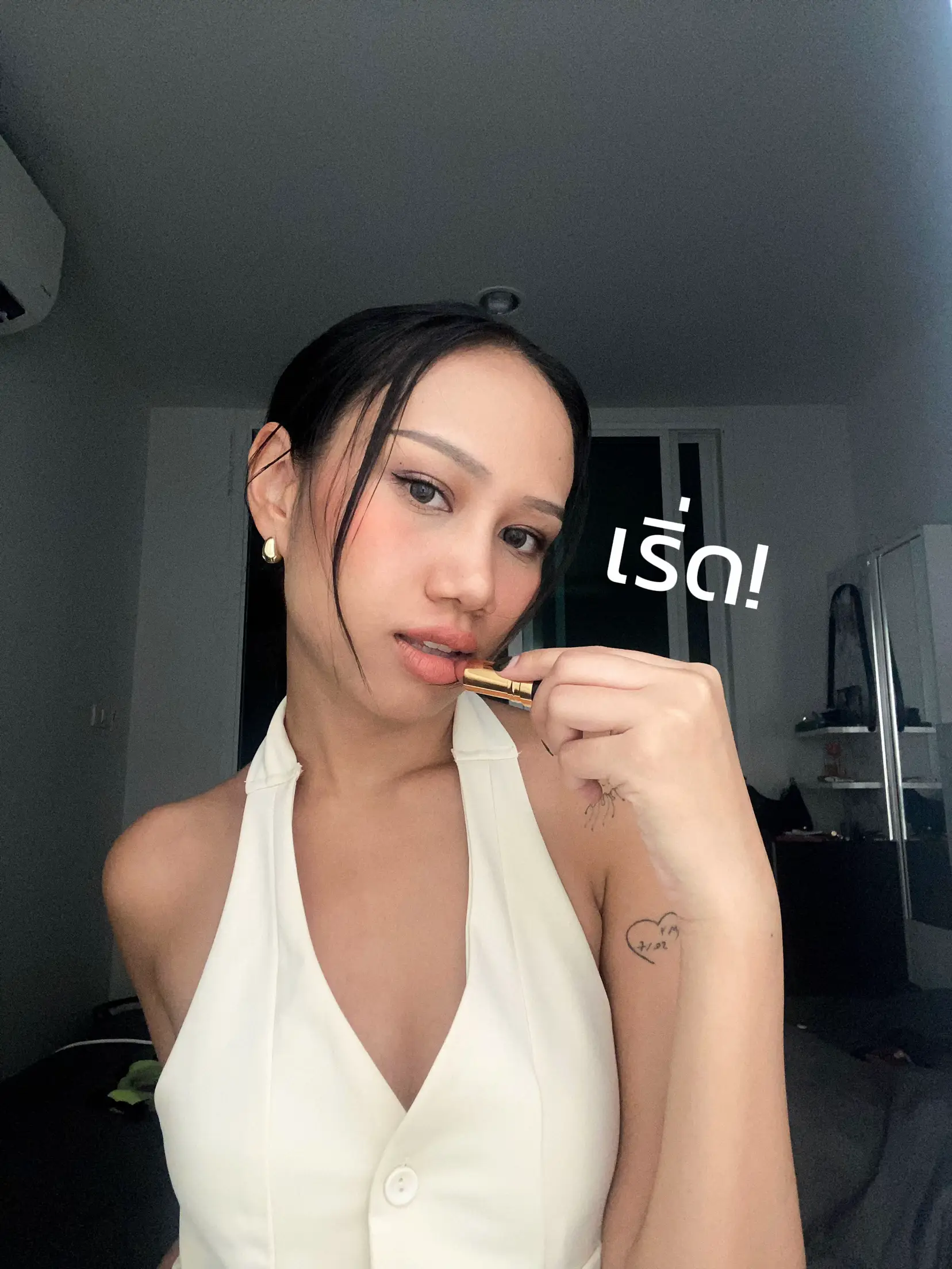 ของมันต้องมี “Revlon Matte-Mauve It Over” | แกลเลอรีที่โพสต์โดย นผ | Lemon8