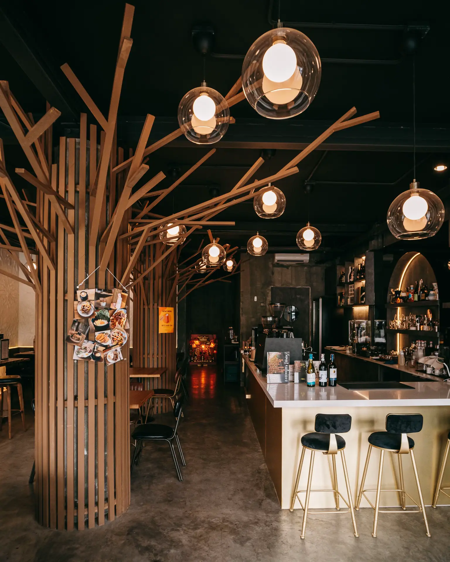 "BANTATTHONG CAFE" Cool Cafe & Bar Modern Loft Style | Gallery posted ...