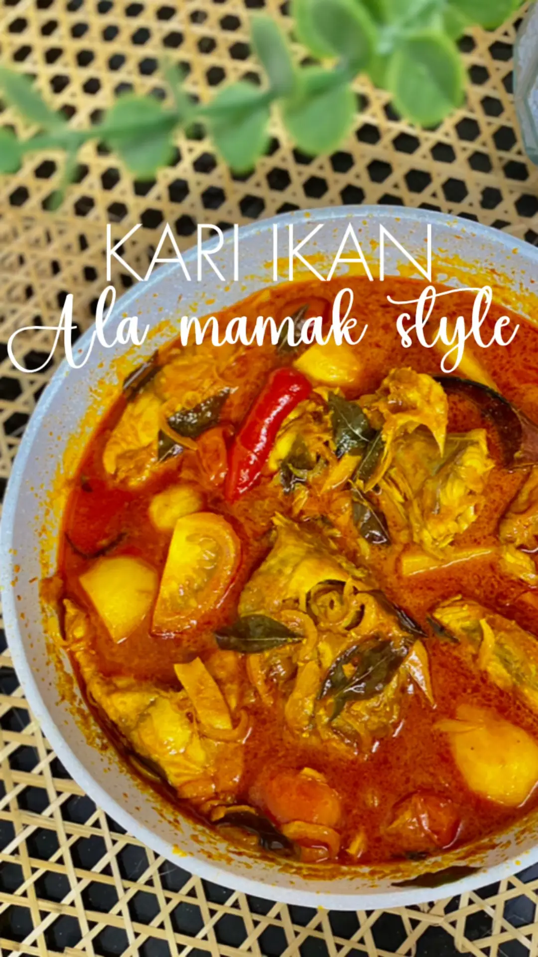 KARI IKAN ALA MAMAK STYLE | วิดีโอที่เผยแพร่โดย HomeDapoKitchen | Lemon8