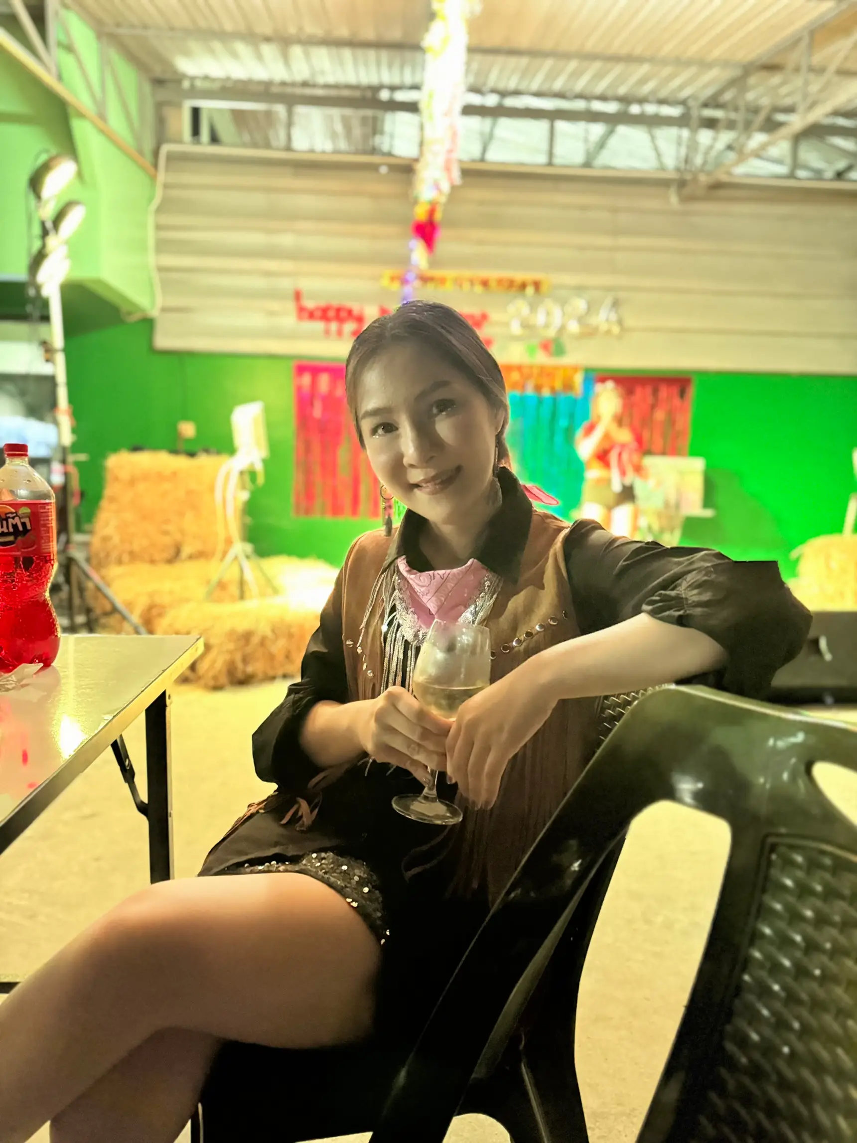 รีวิวแต่งตัวคาวบอย คาวเกริล์ งานเลี้ยง | แกลเลอรีที่โพสต์โดย Lida 🧚🏼‍♀️ | Lemon8