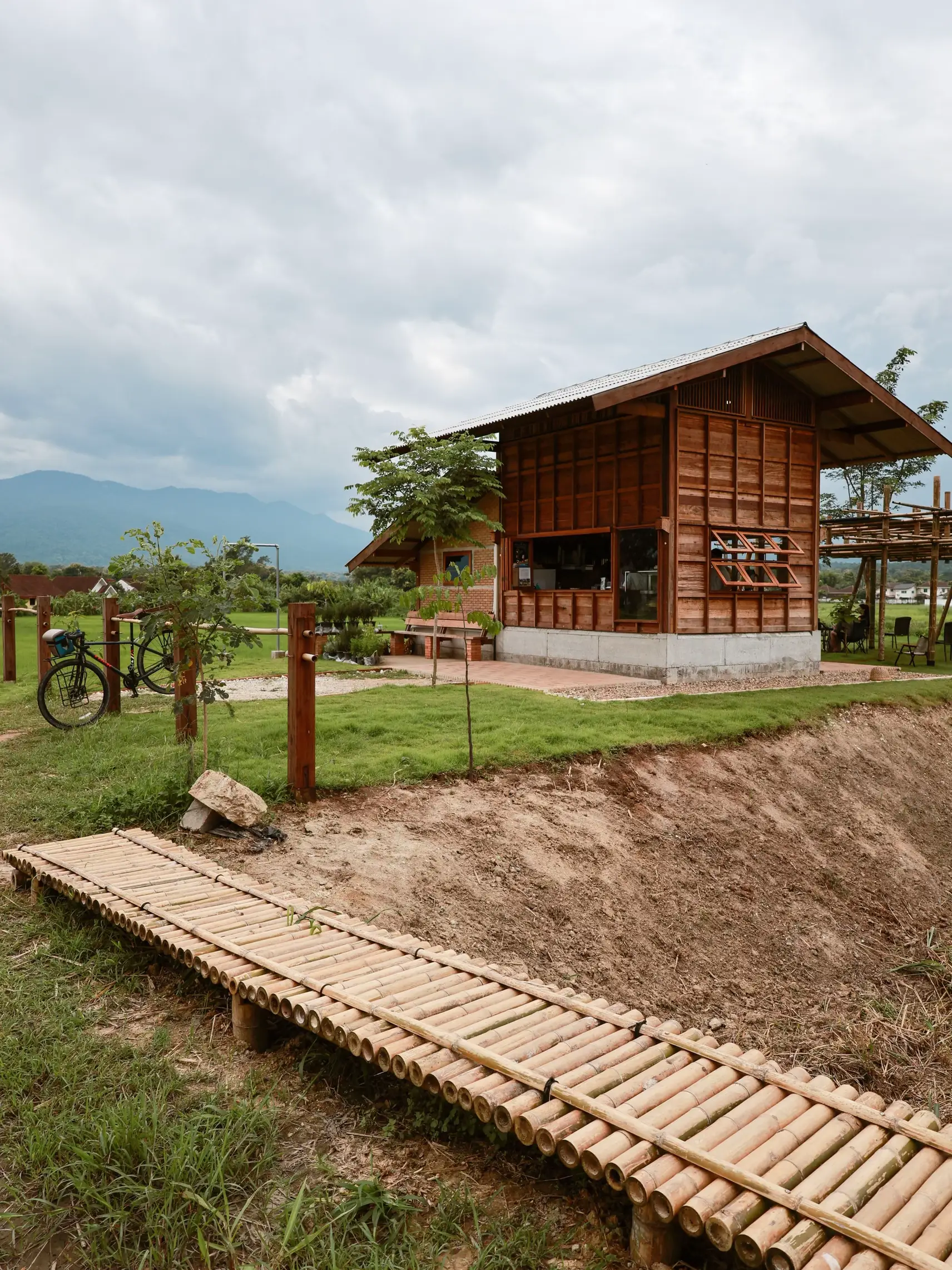 🌾จิบกาแฟริมทุ่ง Thingamajiggy #คาเฟ่แม่ริม #เชียงใหม่ | แกลเลอรีที่ ...