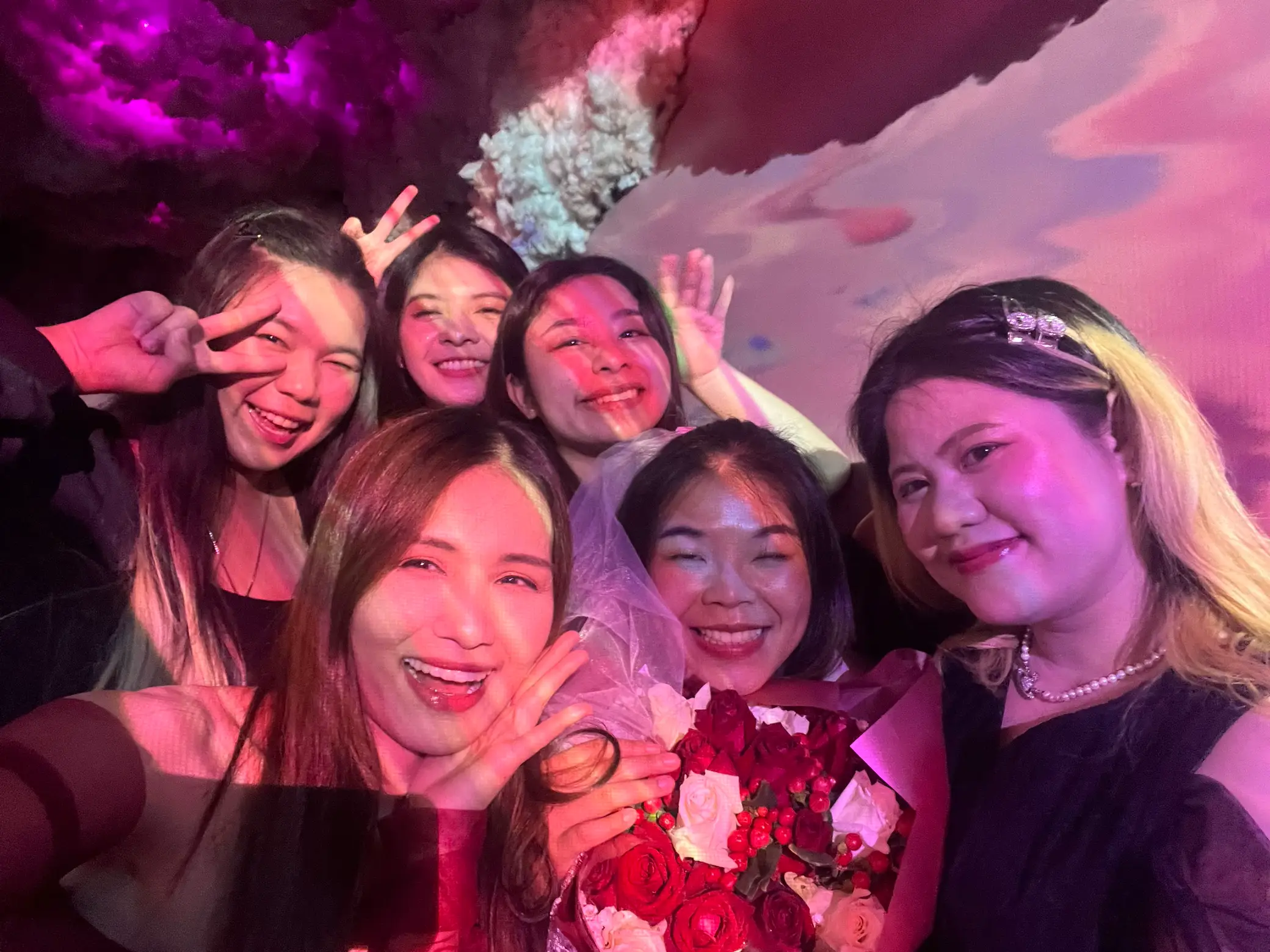 How to “Hen’s night vibes” | แกลเลอรีที่โพสต์โดย Kunthida | Lemon8