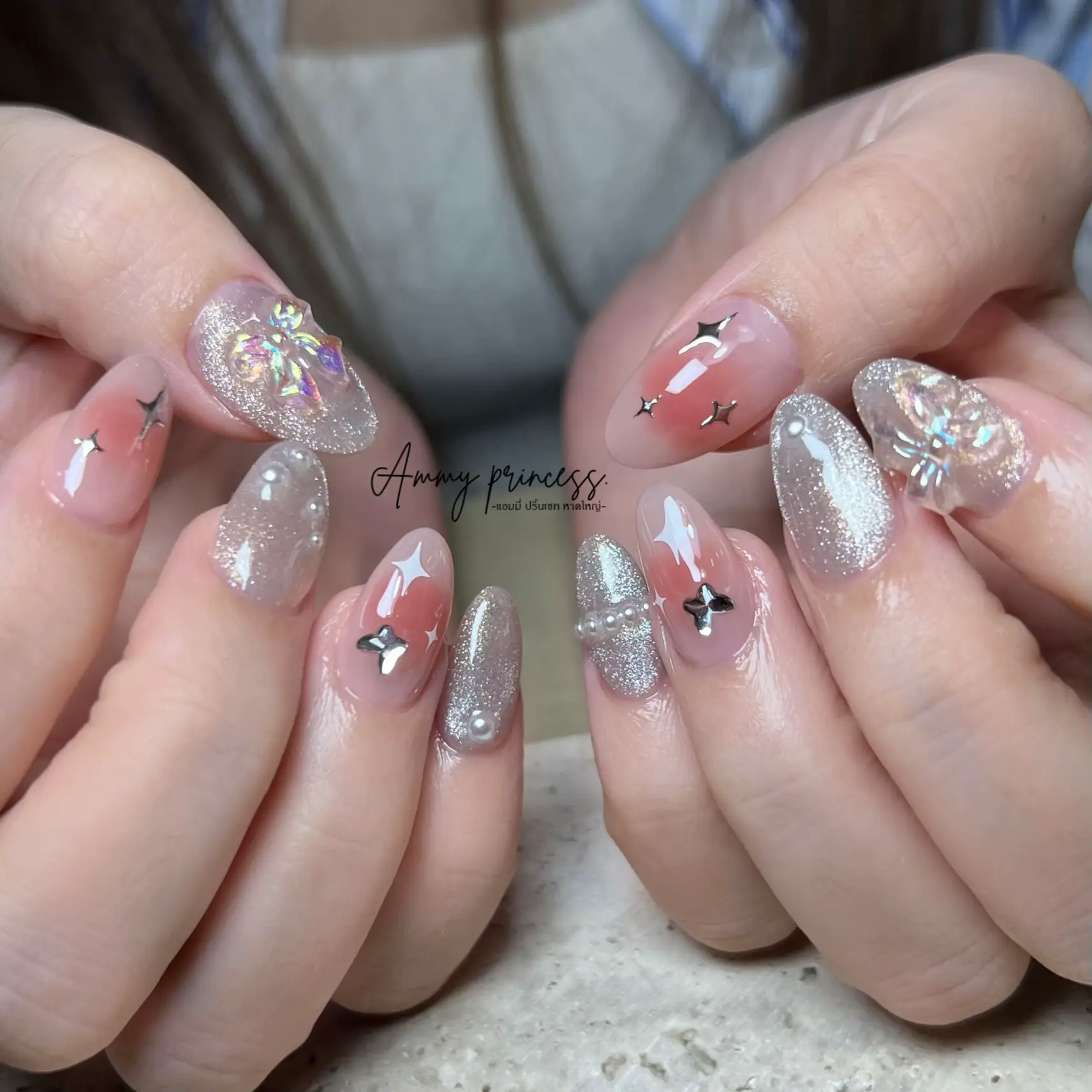 เล็บเจลลุกสไตล์คุณหนูคุณใจ🥰 | แกลเลอรีที่โพสต์โดย Ammy princess | Lemon8