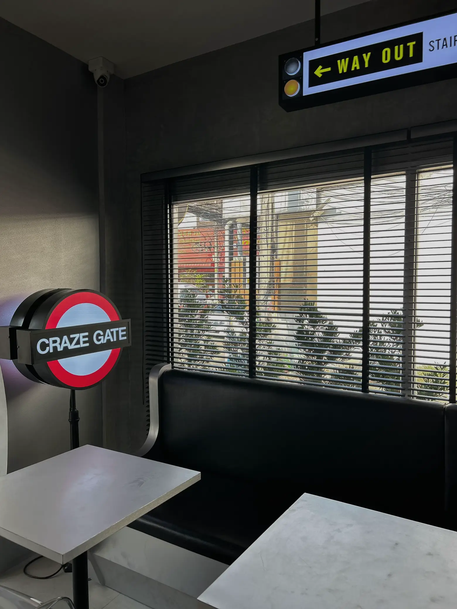 craze cafe music and bar | แกลเลอรีที่โพสต์โดย Oil Alisa | Lemon8