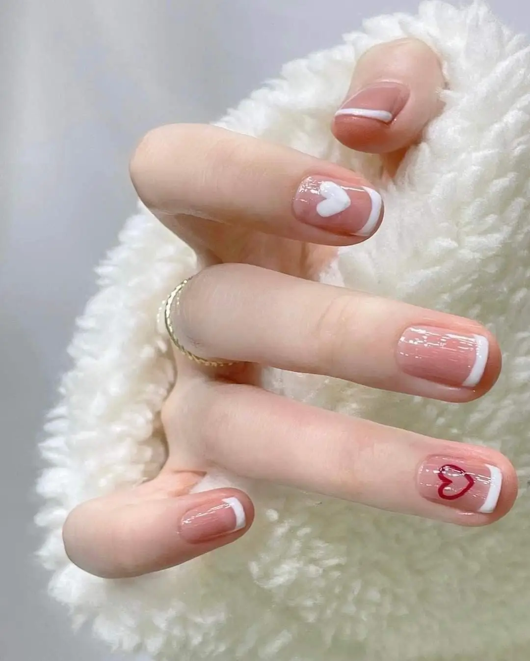 แชร์ไอเดียทำเล็บ Valentine’s Day 🌹 | แกลเลอรีที่โพสต์โดย Aummii | Lemon8