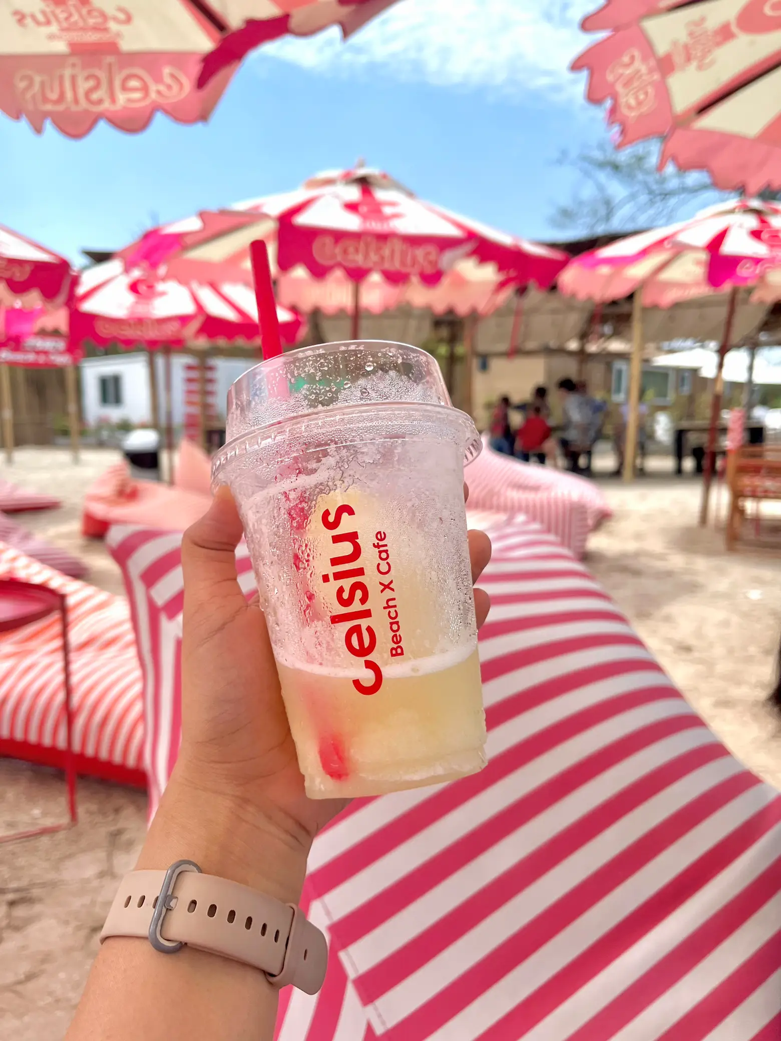 Celsius Beach x Cafe ️ | แกลเลอรีที่โพสต์โดย สะหวันย๊า | Lemon8