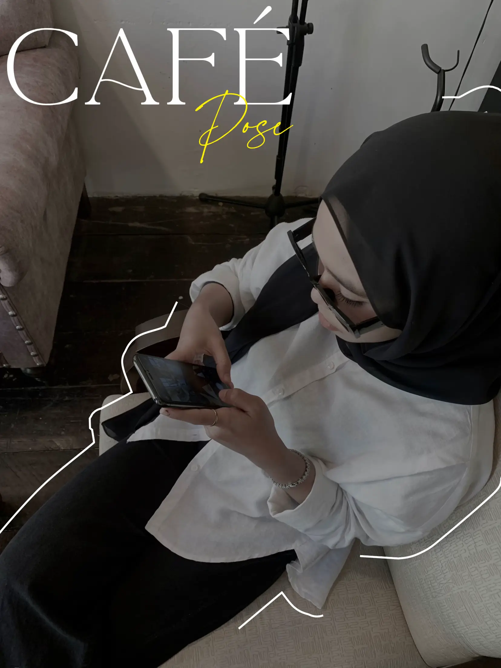 aesthetic cafe pose idea | Galeri disiarkan oleh hanimanish | Lemon8