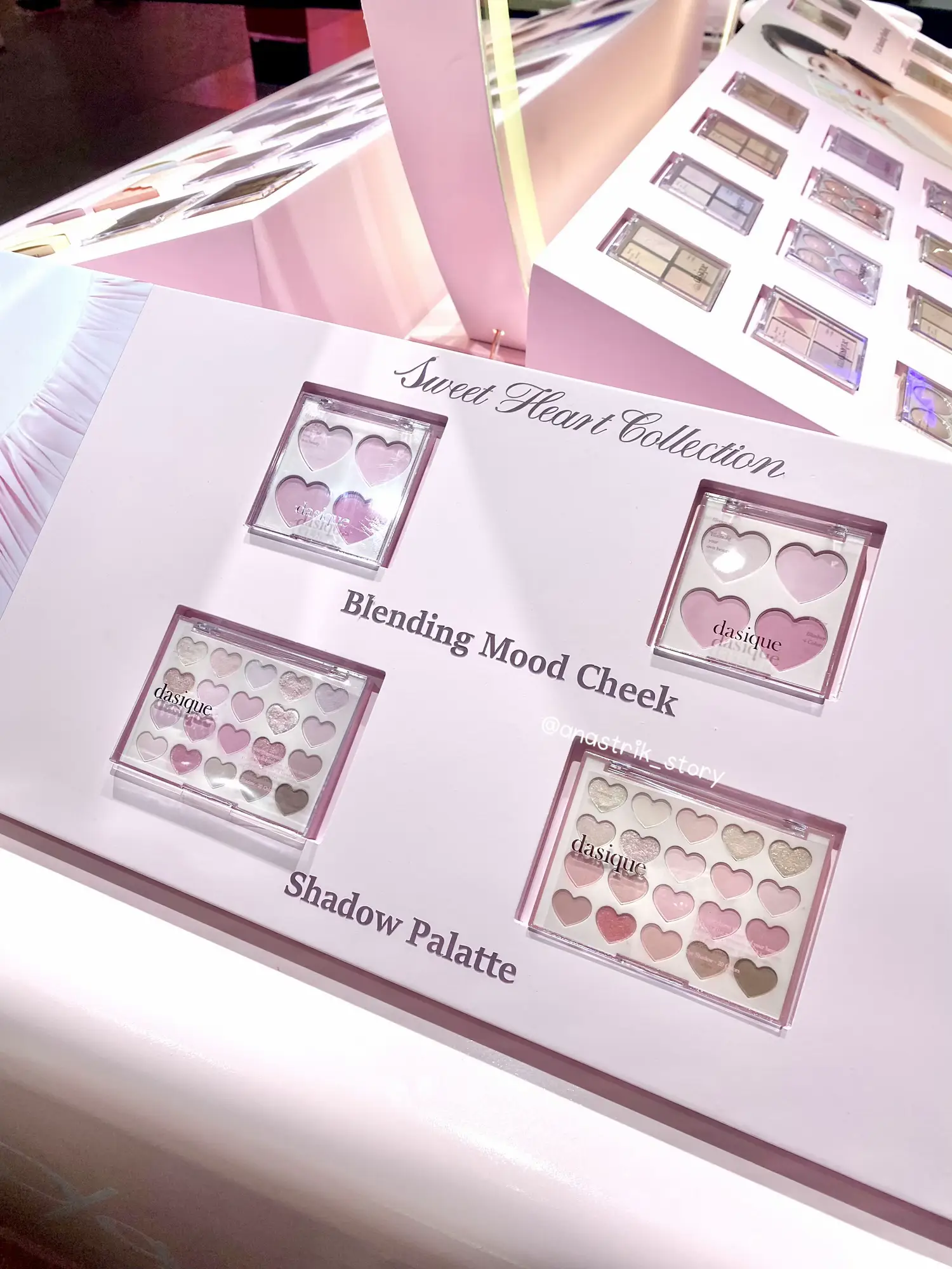Dasique Pop Up Store สยามเซ็นเตอร์ 😍💄💋 | แกลเลอรีที่โพสต์โดย Anastrik ...
