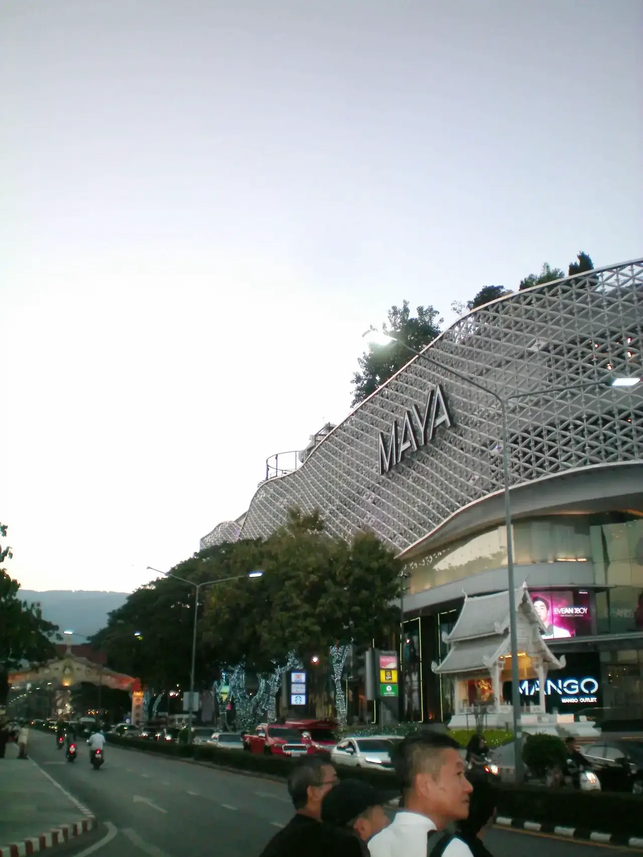 📸 รีวิวกล้องดิจิตอล Kodak M883 Easyshare | แกลเลอรีที่โพสต์โดย noohna ...