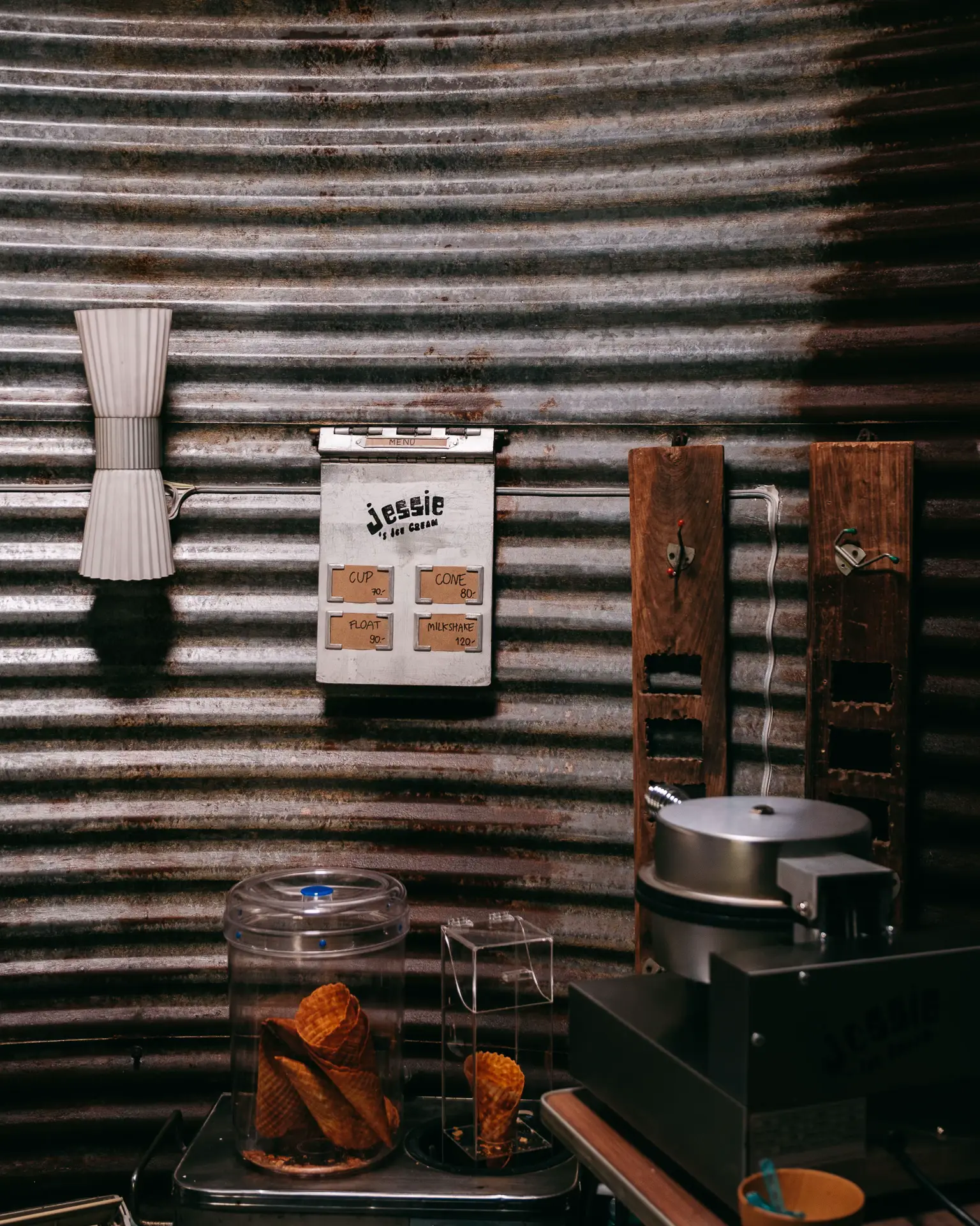 Jessie's Ice Cream Chic Homemade Ice Cream Shop Neighborhood Bang ...