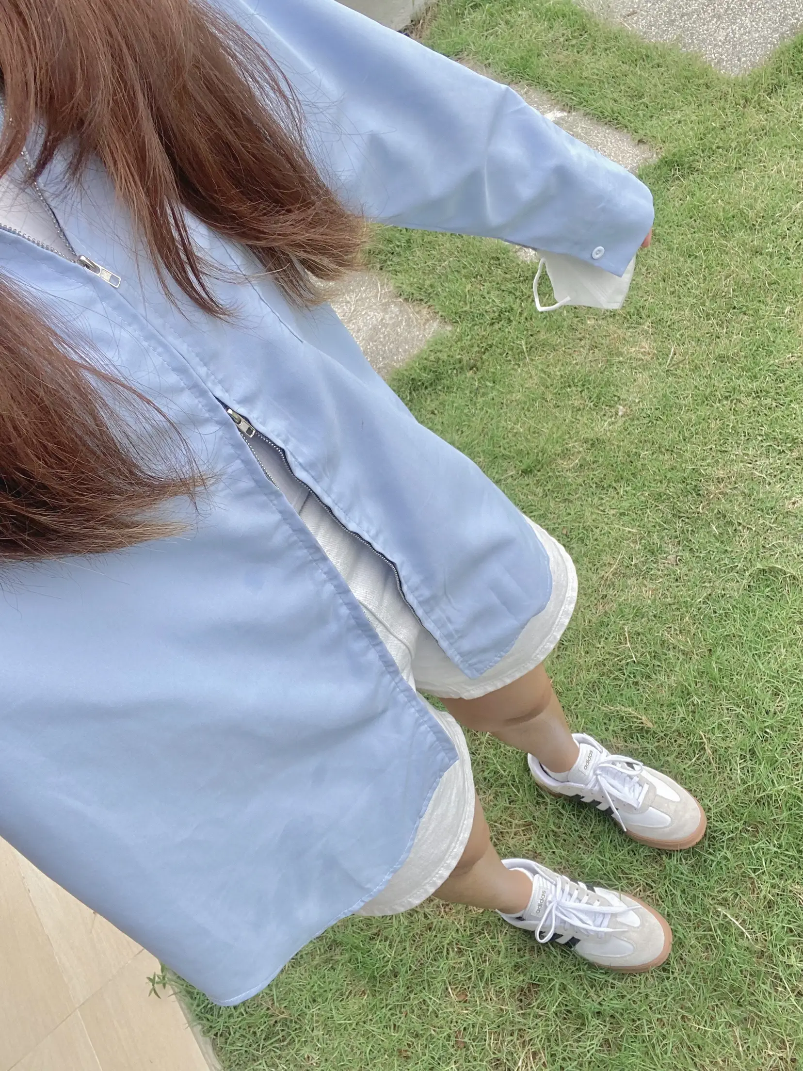 OOTD - BLUE SHIRT AND WHITE SHORTS 🌧 | แกลเลอรีที่โพสต์โดย myminimoolin ...
