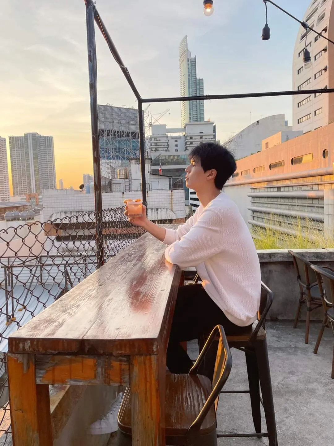 บาร์ลับบนดาดฟ้า 6 ชั้น วิวหลักล้าน | Palate Bar | แกลเลอรีที่โพสต์โดย 컬렌 Cullen | Lemon8