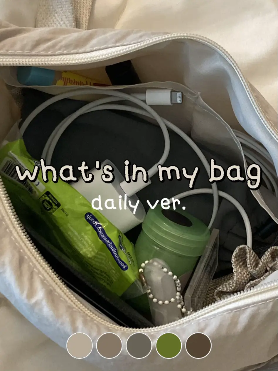 what's in my bag? (daily ver.) | แกลเลอรีที่โพสต์โดย sun | Lemon8