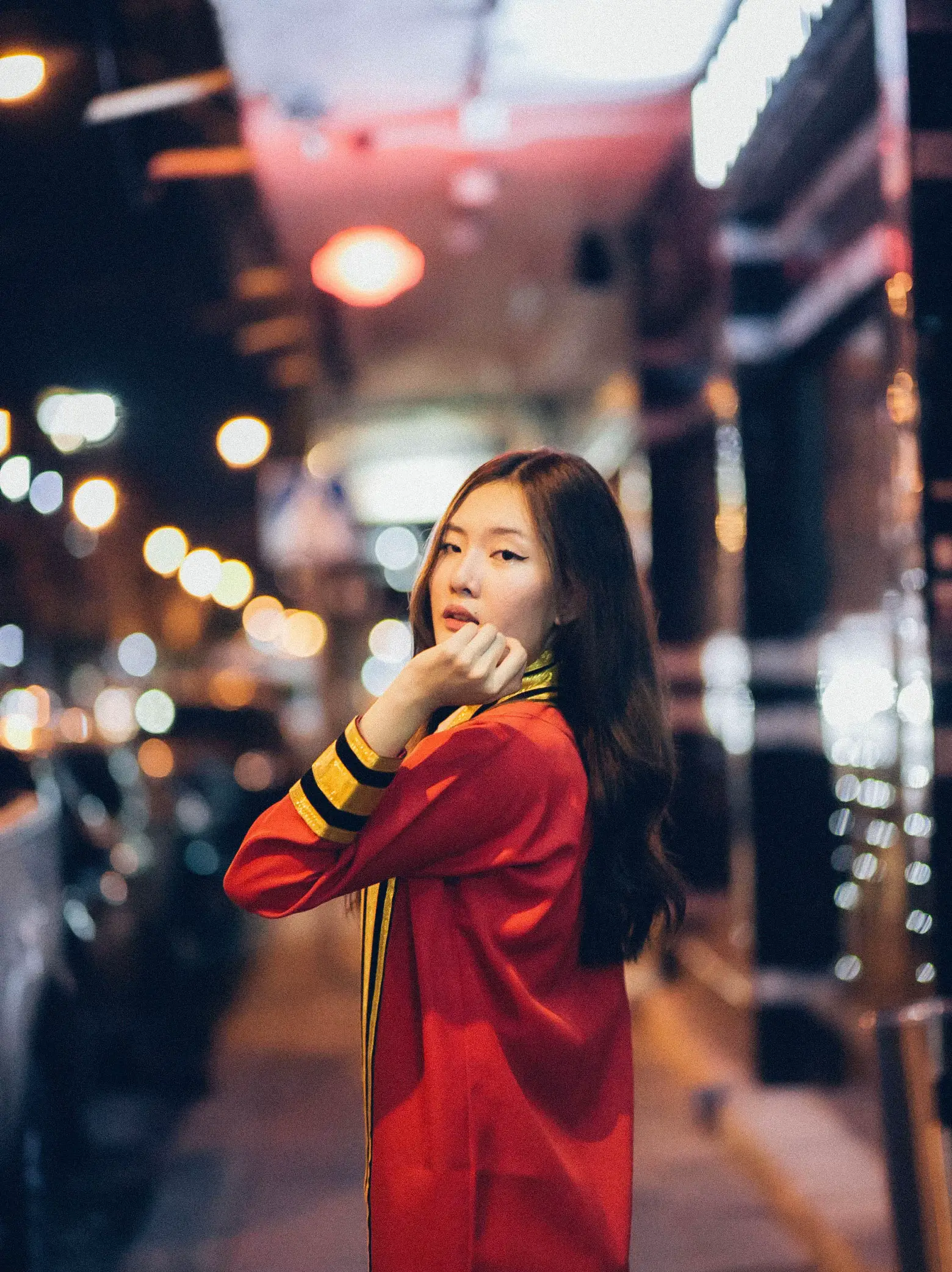 ถ่ายชุดครุยนอกรอบ | แกลเลอรีที่โพสต์โดย Grace | Lemon8