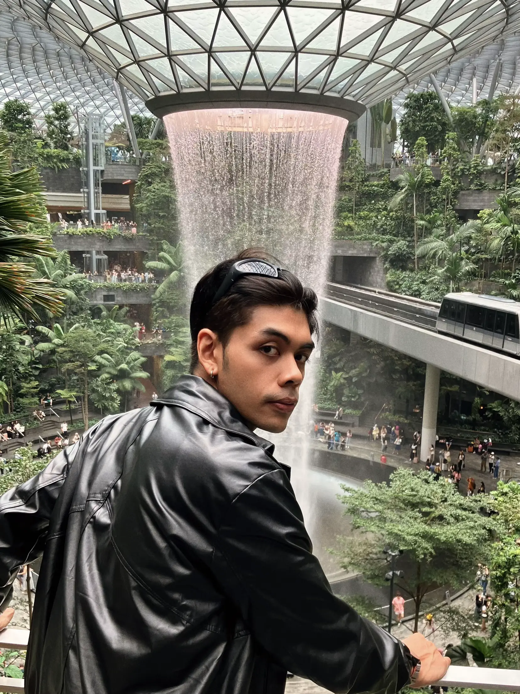 OOTD CONCERT 📸 | แต่งตัวไปดูคอนเสิร์ต | แกลเลอรีที่โพสต์โดย James Styles | Lemon8