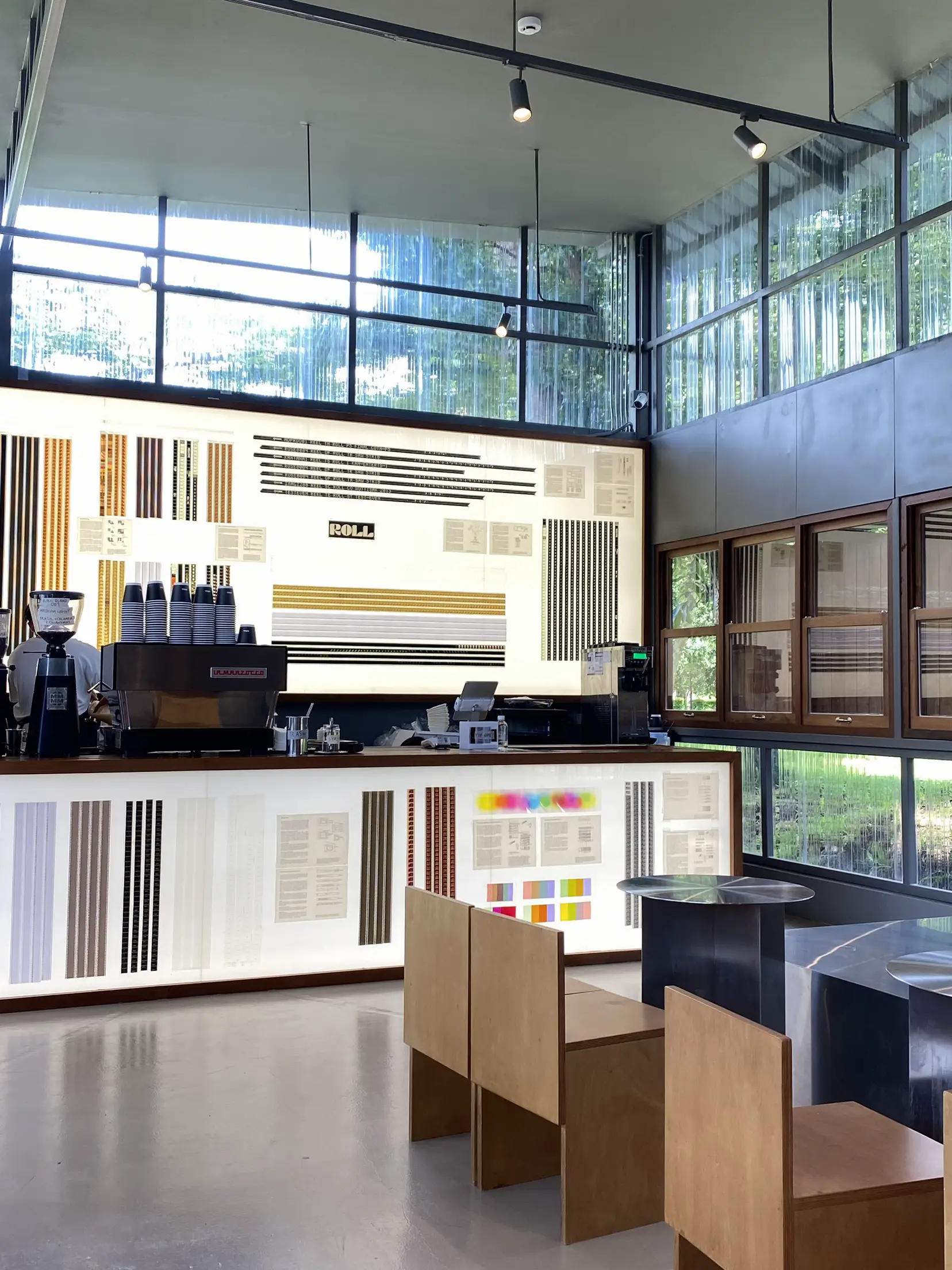 Roll Coffee Salaya 🎞️ 🍒🦋 | แกลเลอรีที่โพสต์โดย meen.mumi | Lemon8