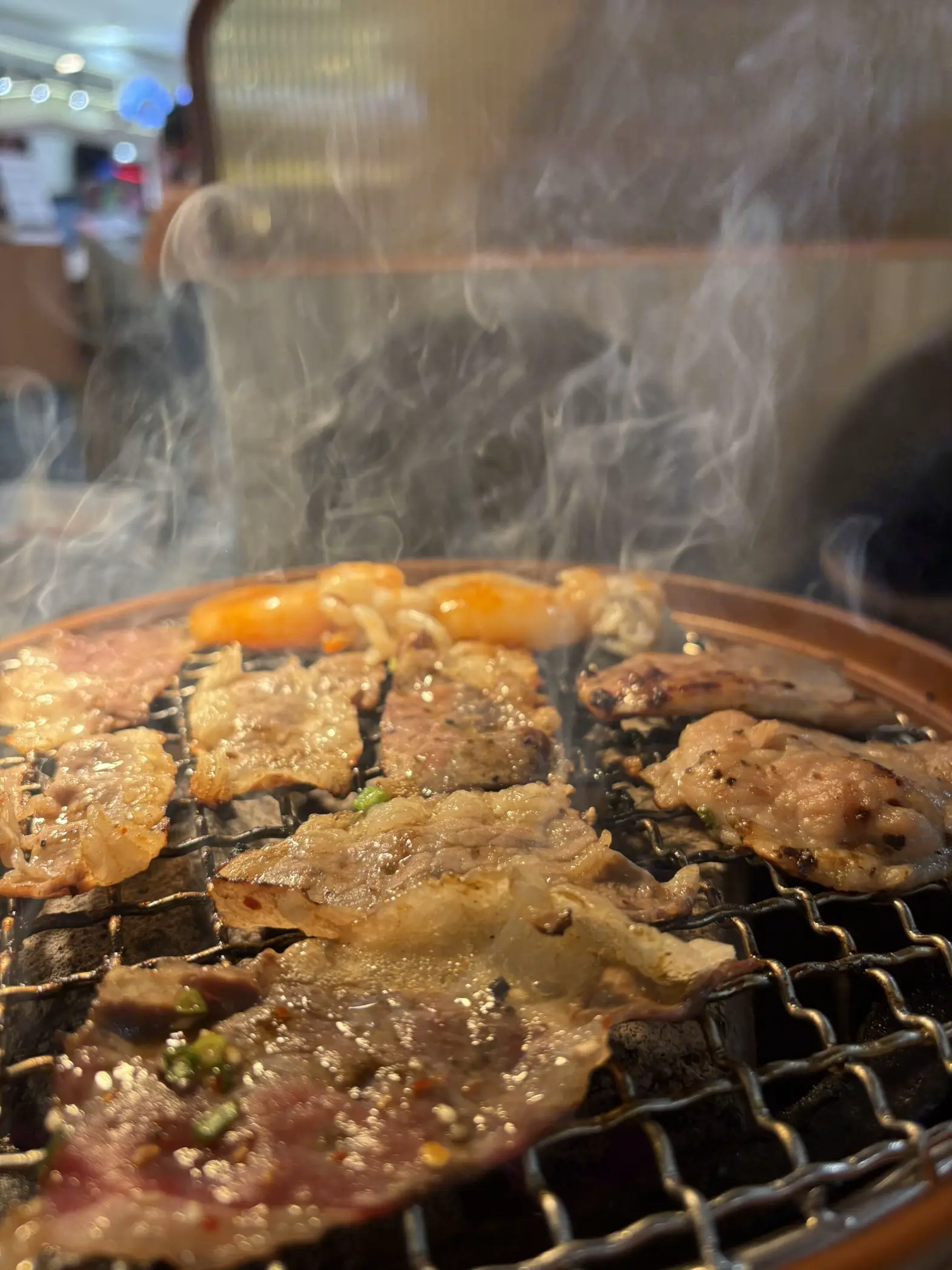 รีวิวกล้อง iPhone 16 ฉบับคนเน้นถ่ายคลิป | แกลเลอรีที่โพสต์โดย Leef Ratchapon | Lemon8