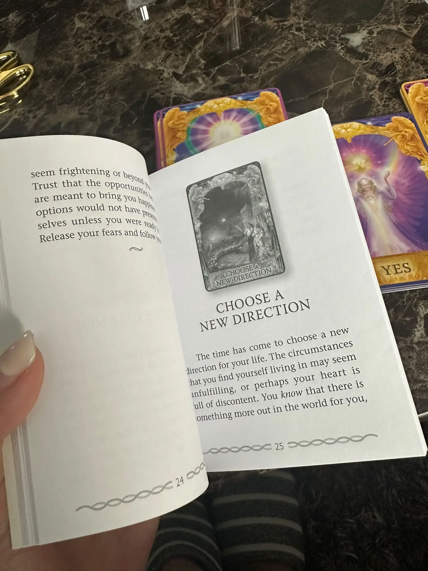 รีวิวไพ่ Angel answer ไพ่นางฟ้า🧚 | แกลเลอรีที่โพสต์โดย ꒱˚Yeyee ༘♡ | Lemon8