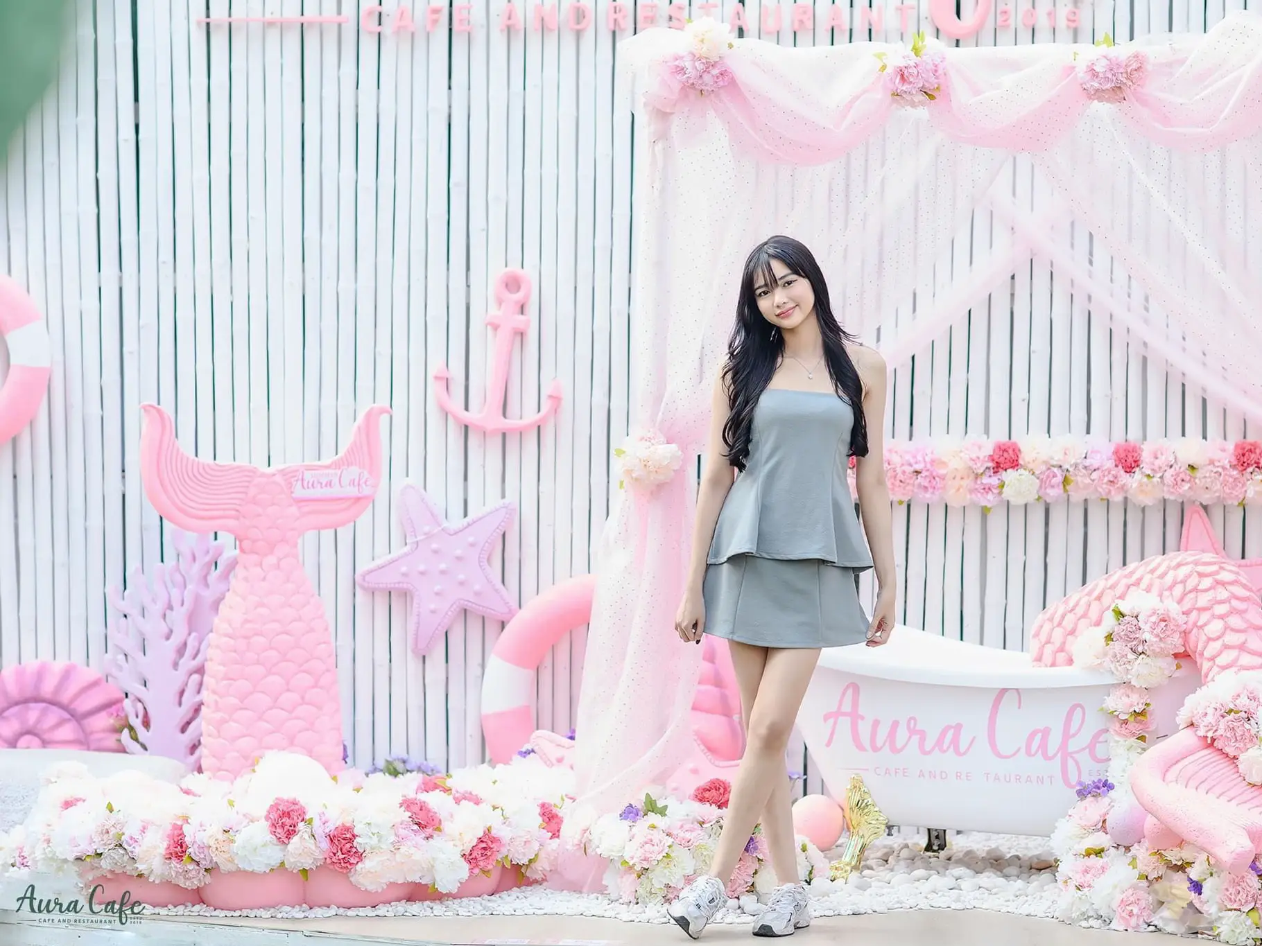 แชร์ไอเดีย 📸โพสต์ท่าถ่ายรูป ธีม Summer 🌊 | แกลเลอรีที่โพสต์โดย Aura Cafe | Lemon8