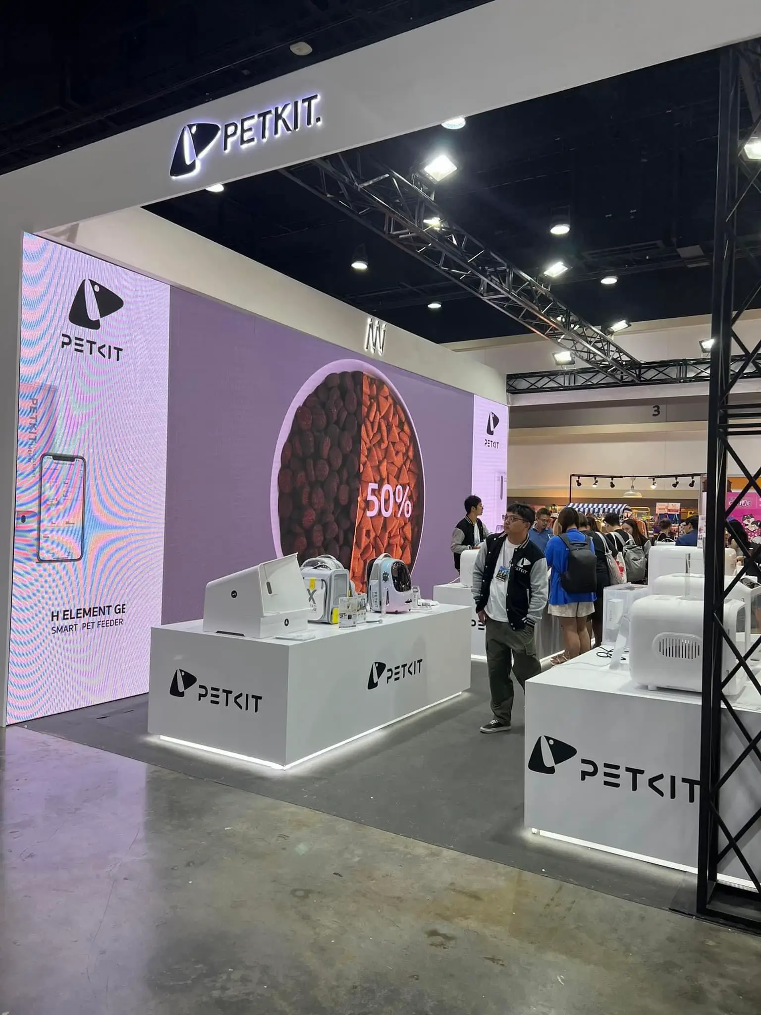 pet expo แจกฟรีแจกจุก! ของแถมเพียบบ😍 | แกลเลอรีที่โพสต์โดย Juneny | Lemon8