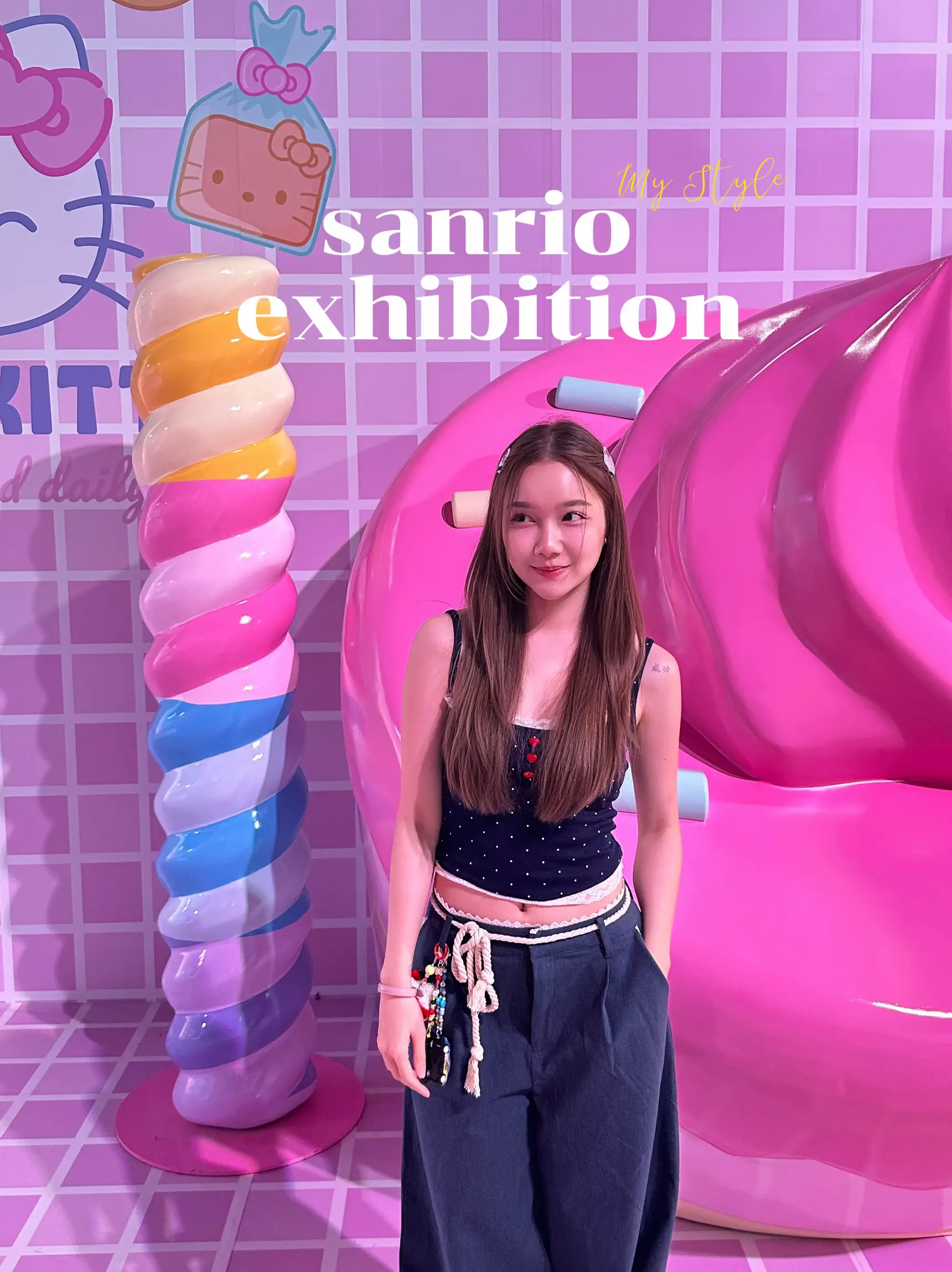 sanrio exhibition ถ่ายรูปกับคิตตี้กัน💕💖 น่ารักมากx1000000🧁 | แกลเลอรีที่โพสต์โดย mint | Lemon8