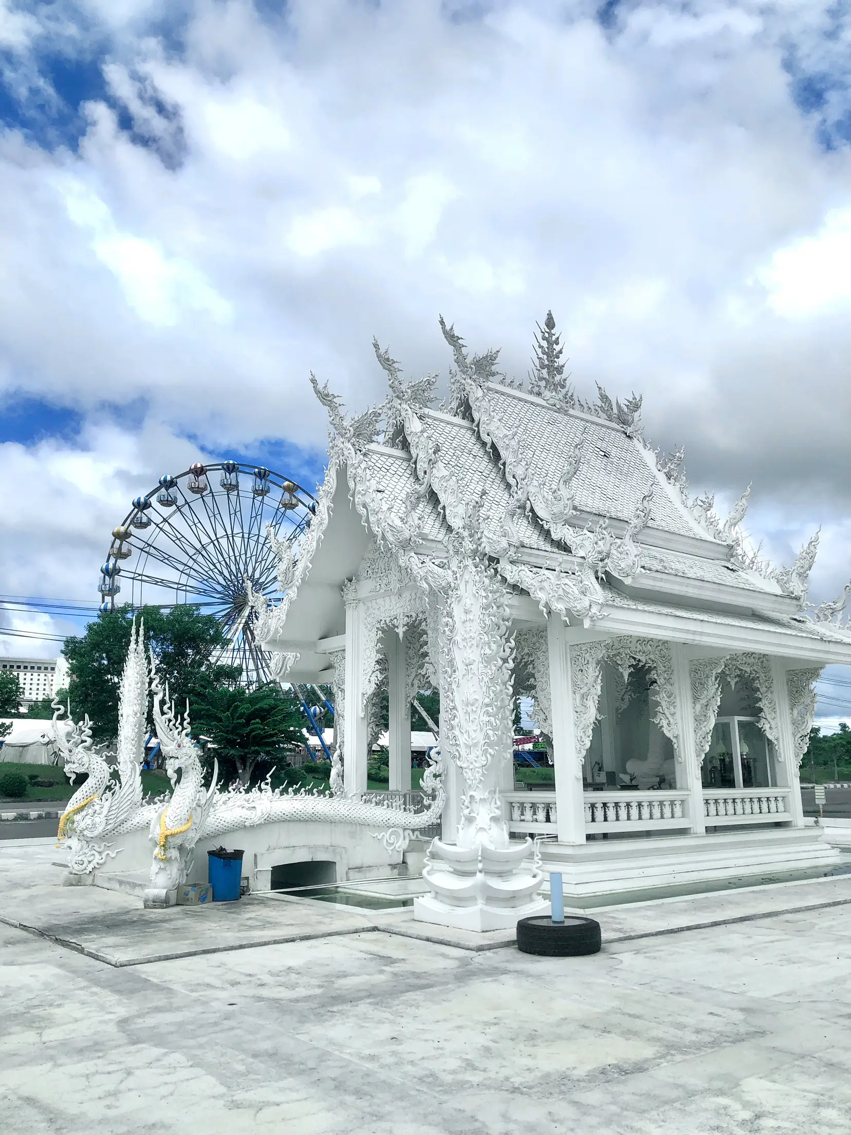 Small White Snake Temple in Dan Nok (by the road) | Galeri disiarkan ...