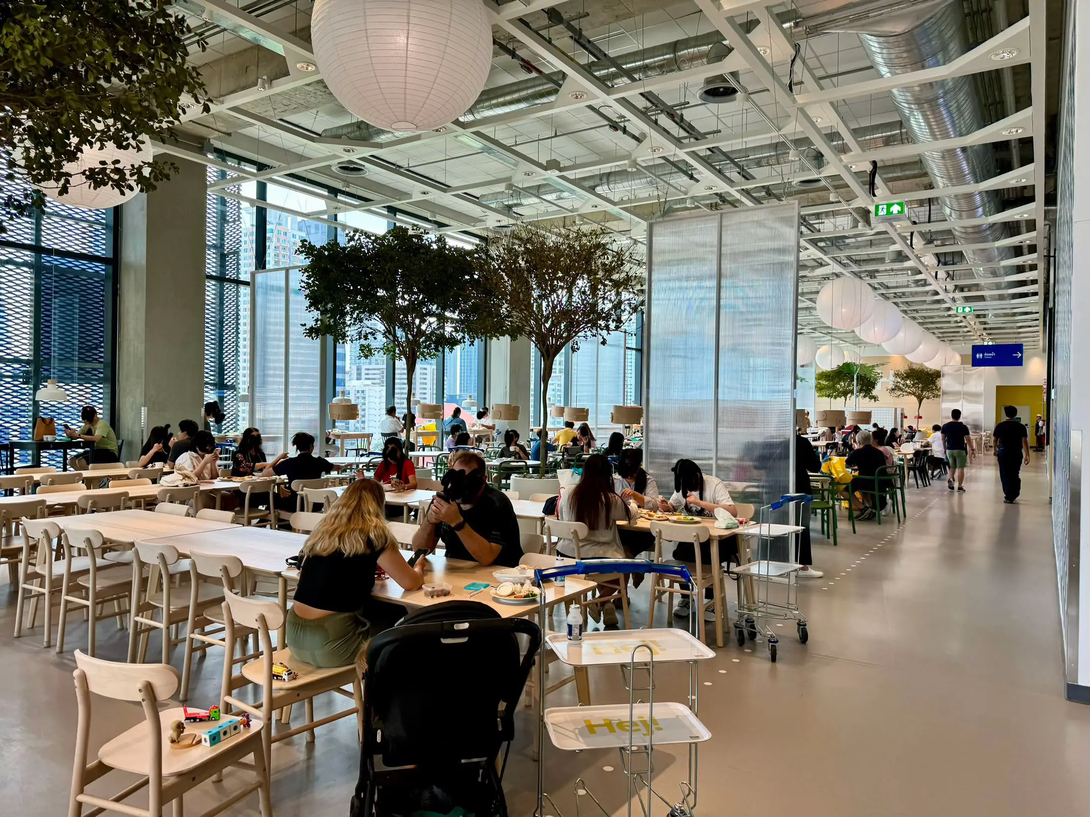 จุดถ่ายรูปลับ Ikea สาขาใหม่ Emsphere ติดbtsพร้อมพงษ์ | แกลเลอรีที่โพสต์โดย Top | Lemon8