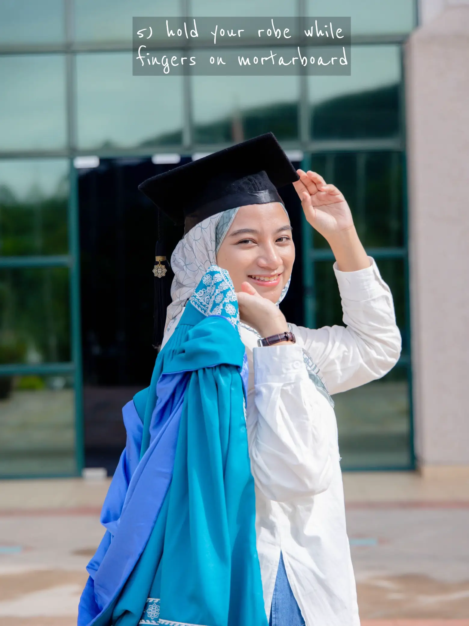 🎓 Pose Ideas! | Galeri diposting oleh Amira Hasya | Lemon8
