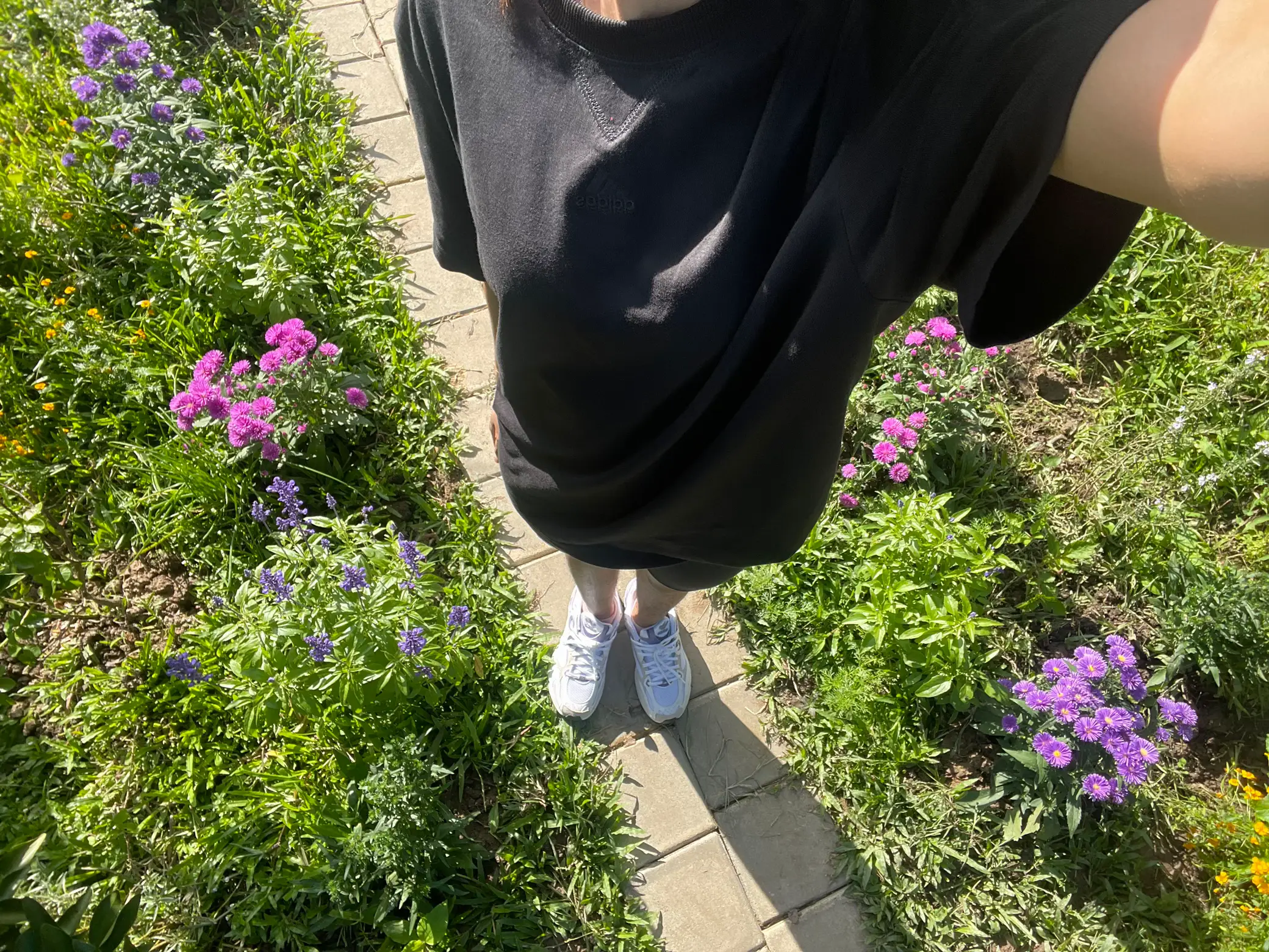 Adidas astir | แกลเลอรีที่โพสต์โดย Fafa | Lemon8