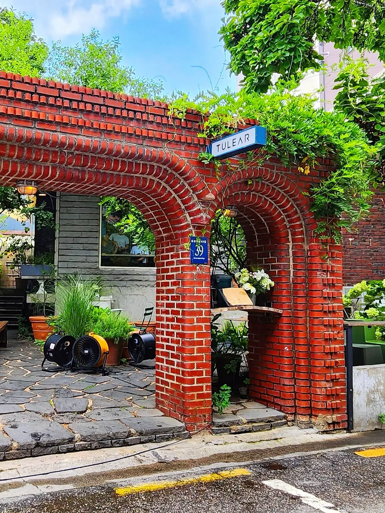 Conte De Tulear คาเฟ่ที่พี่สาวชาวเกาหลีบอกเลยว่าฮอตสุดๆ | แกลเลอรีที่ ...