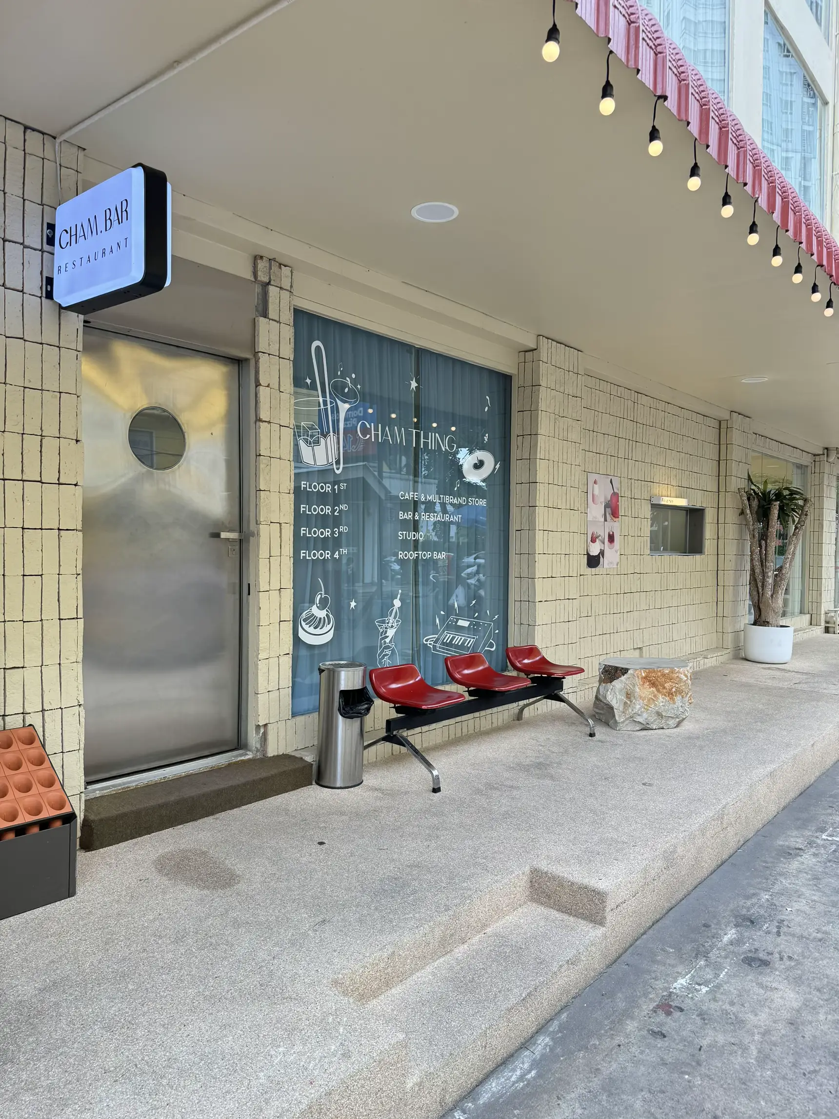 CHAM THING คาเฟ่ย่านปิ่นเกล้า | แกลเลอรีที่โพสต์โดย Noot Sy Sy | Lemon8