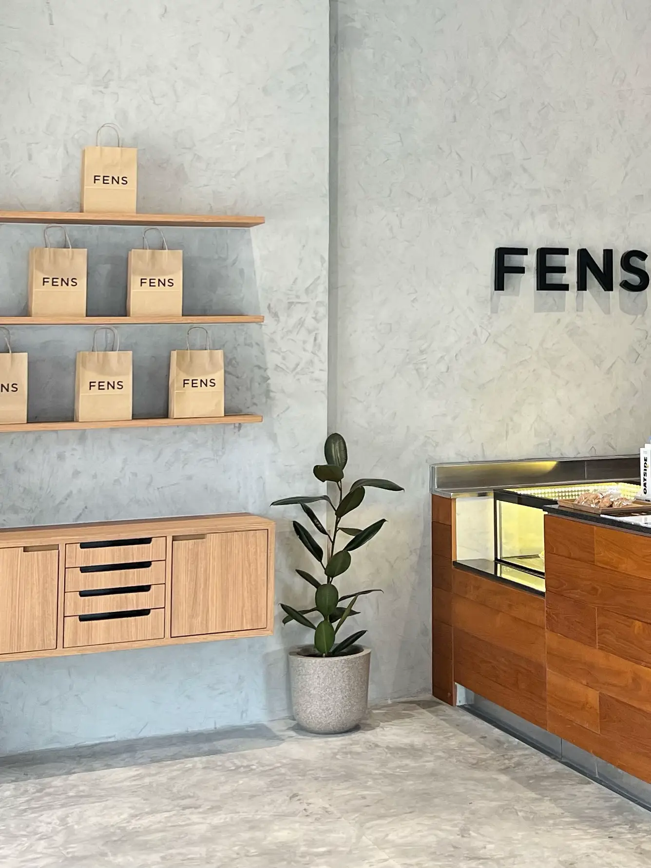 Fens cafe คาเฟ่ร้านโปรด ☕️ | แกลเลอรีที่โพสต์โดย Ppairr.ss | Lemon8