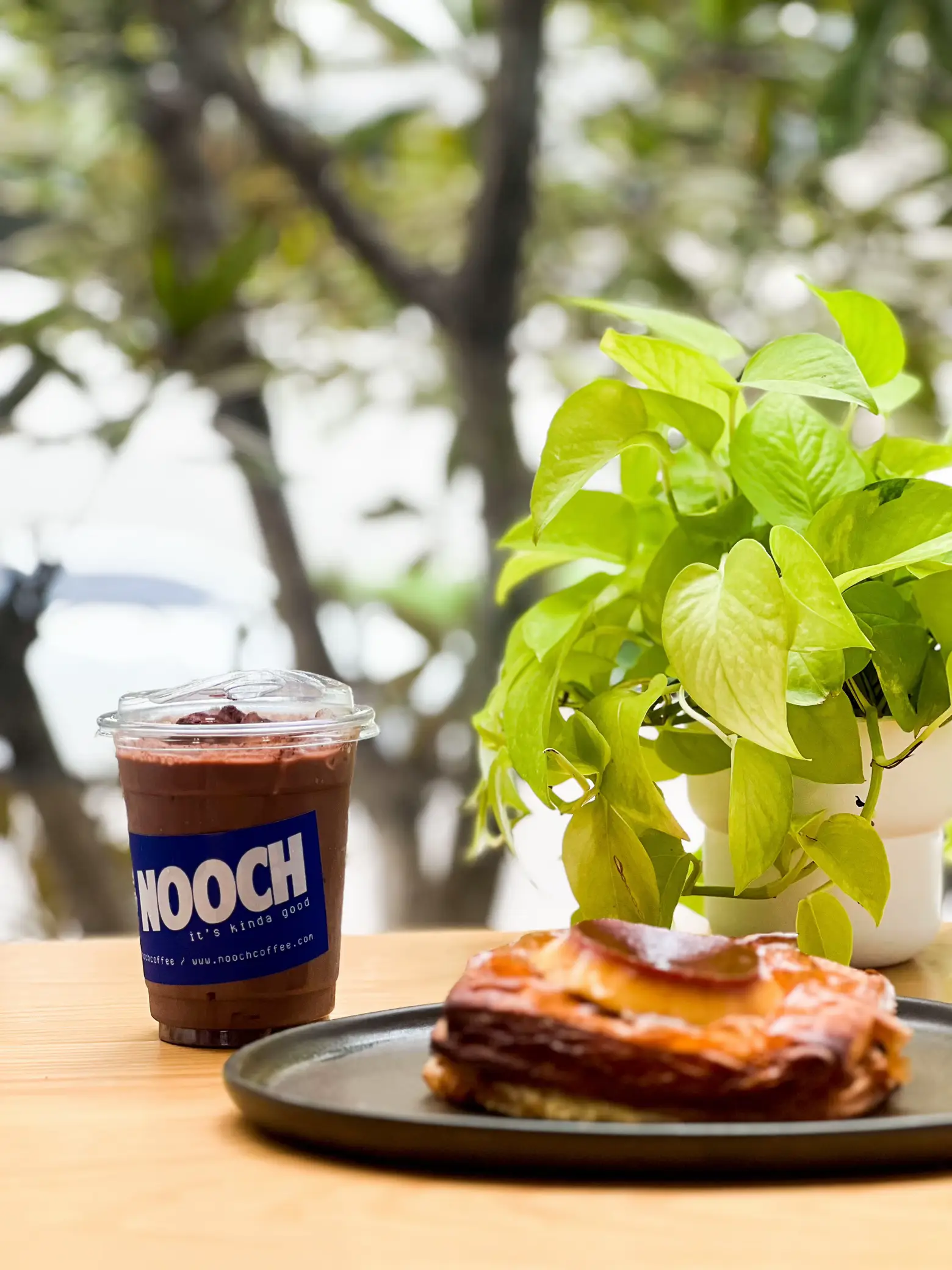 Nooch coffee คาเฟ่สุดเท่ที่เมืองทอง 💙 | แกลเลอรีที่โพสต์โดย ไปเถอะเอาจริง | Lemon8