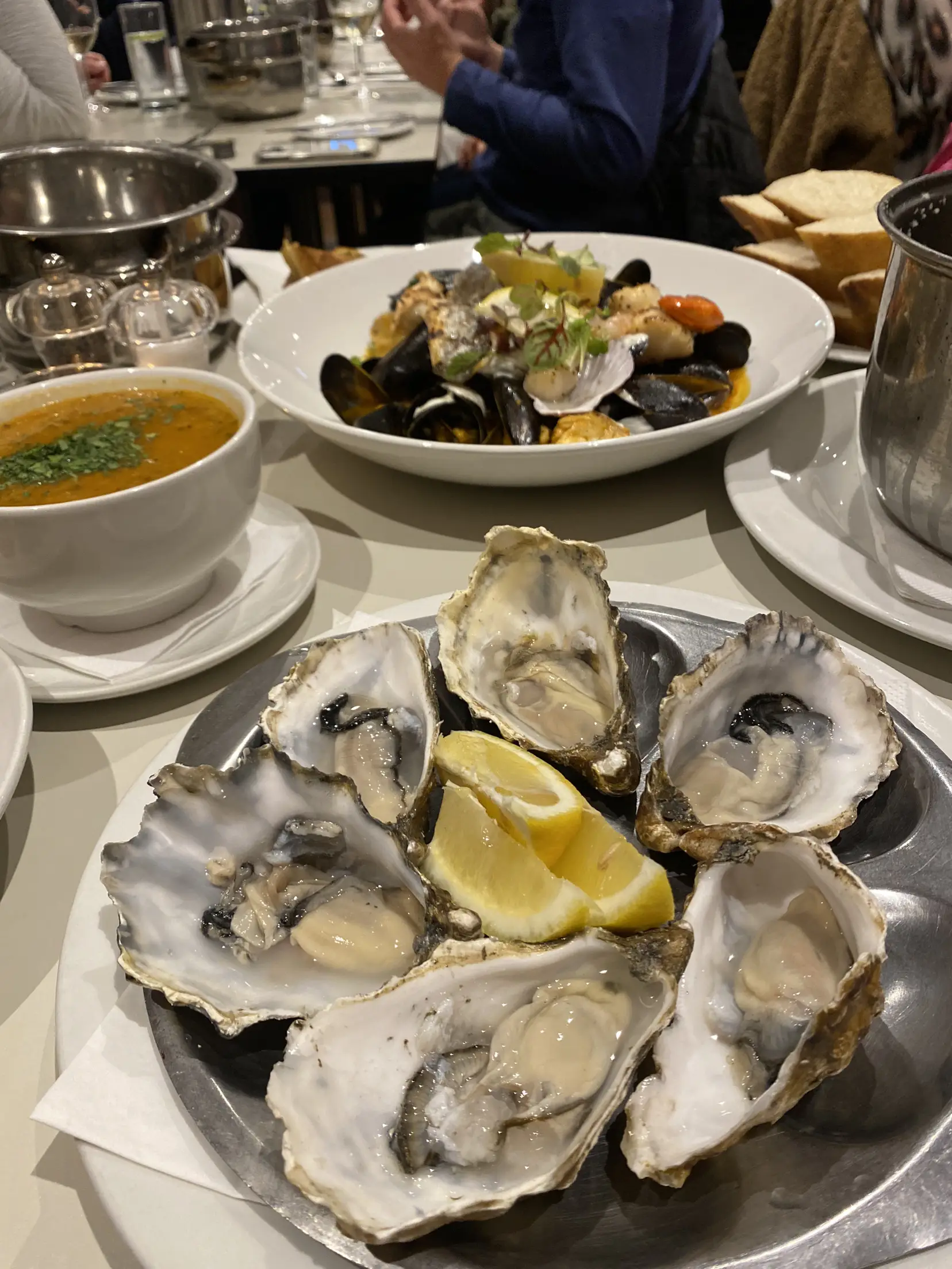 🦐🦪Seafood ร้านดัง Mussel Inn SeafoodในEdinburgh🫕🥗 | แกลเลอรีที่โพสต์โดย ...