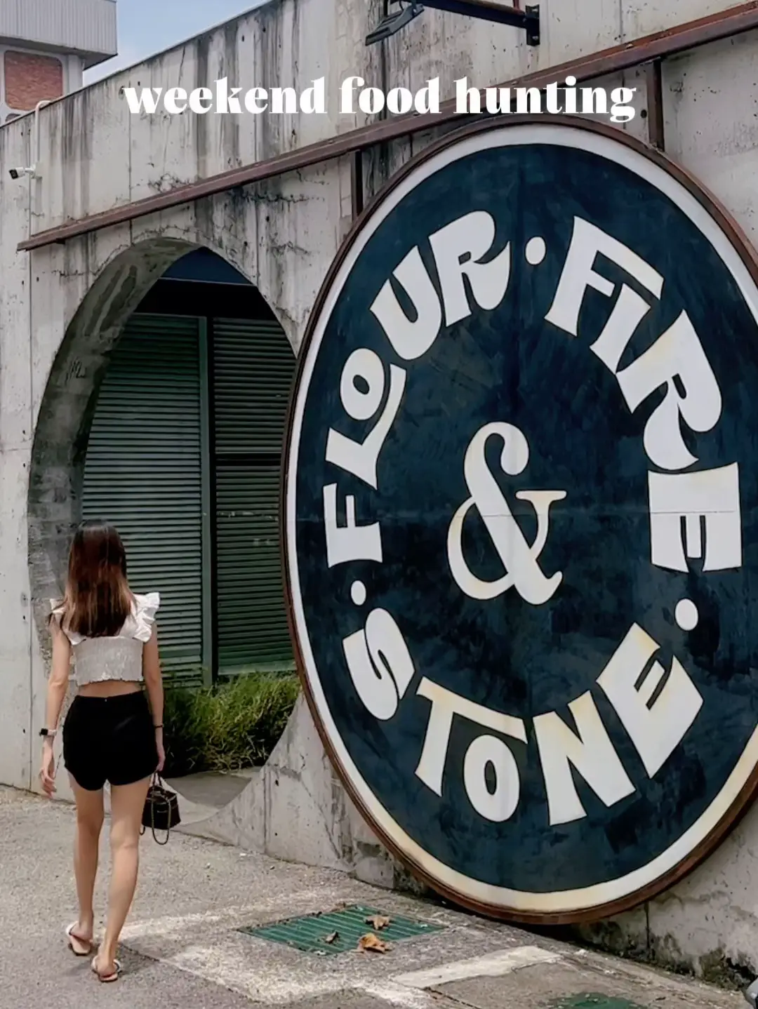 🇲🇾 Any nice cafes to intro? | Flour Fire Stone | Video diterbitkan oleh ...