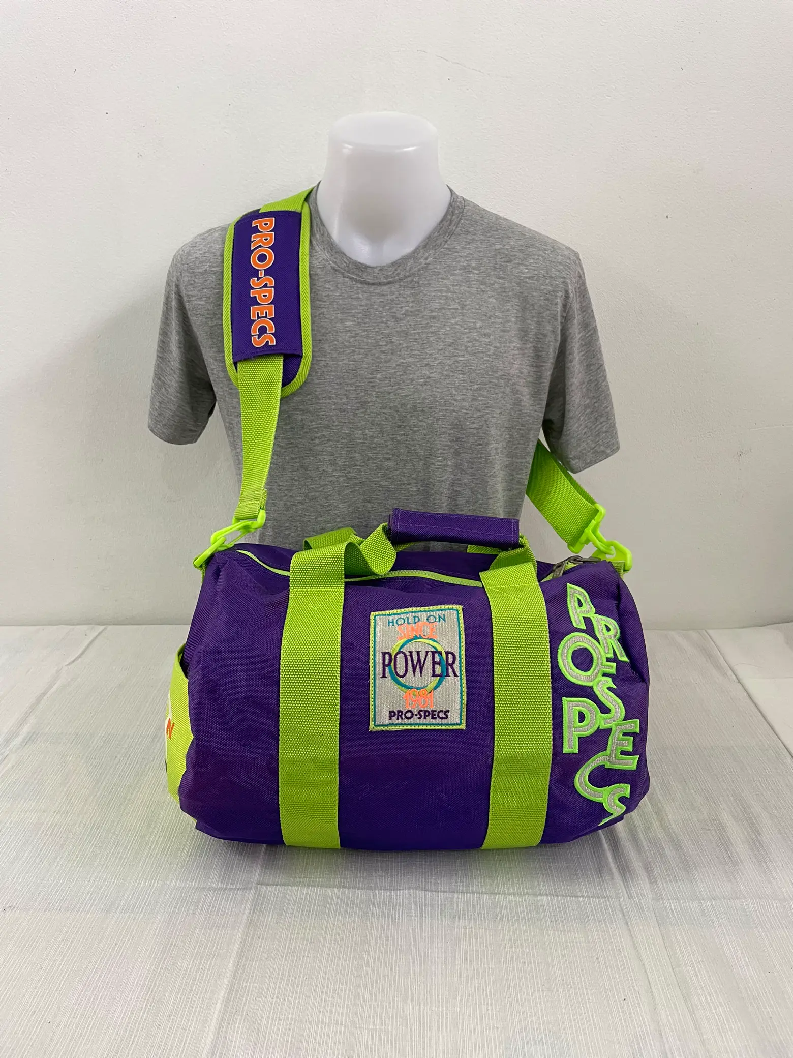 rossbody bags Pro-specs | แกลเลอรีที่โพสต์โดย GuneangShop | Lemon8