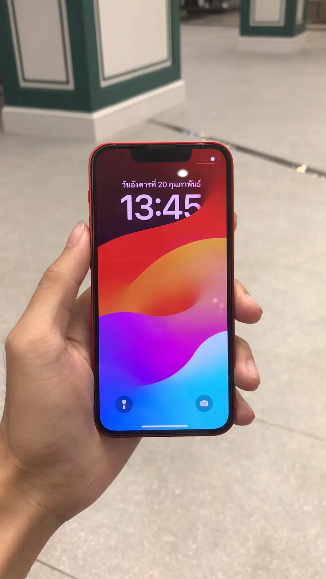 รีวิว iPhone 13 Mini ในปี 2024 กับ iOS 17 | วิดีโอที่เผยแพร่โดย Win Craft | Lemon8